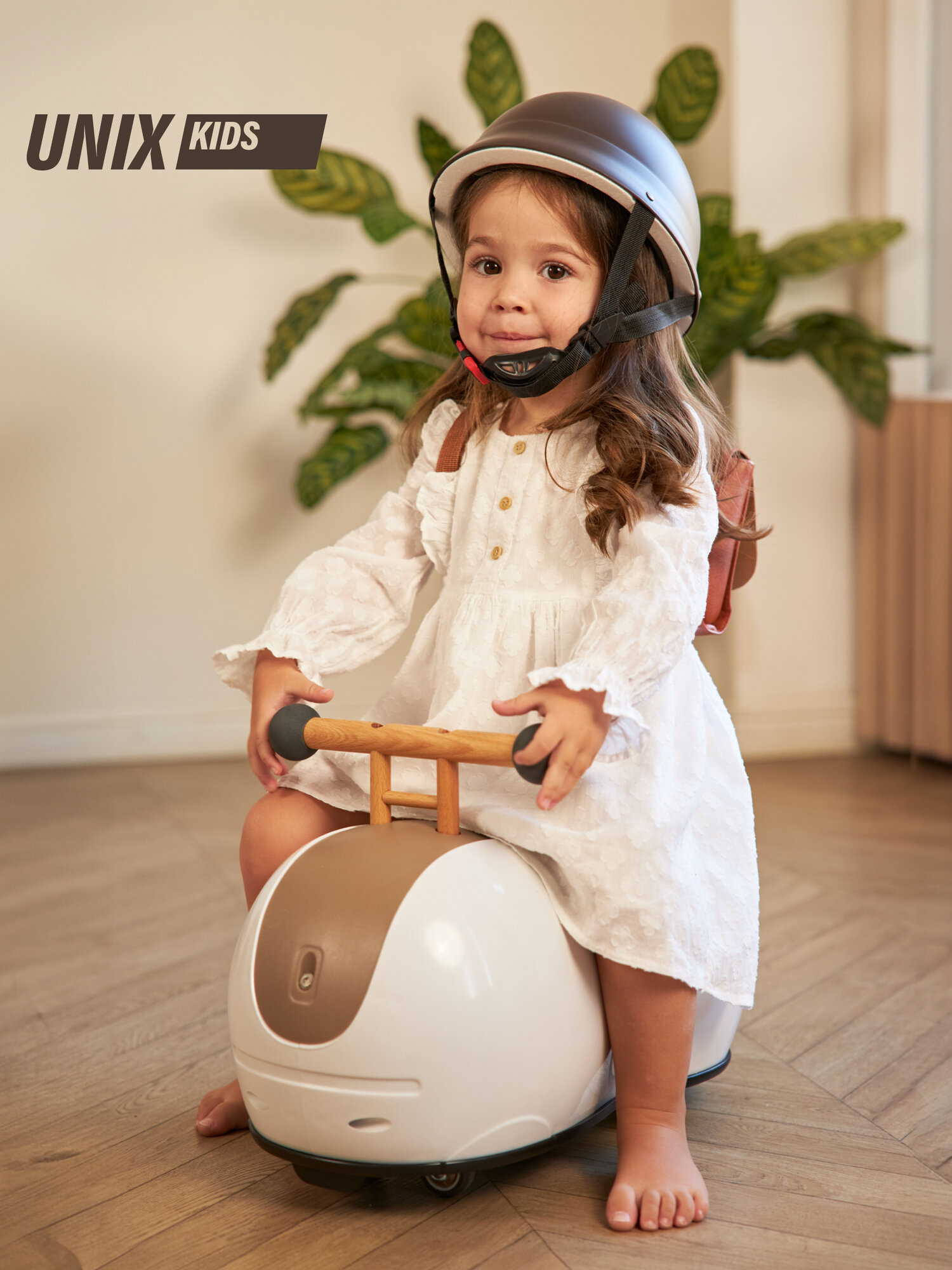 Толокар UNIX Kids Peanut Brown, машинка - каталка детская, для мальчиков, девочек и малышей