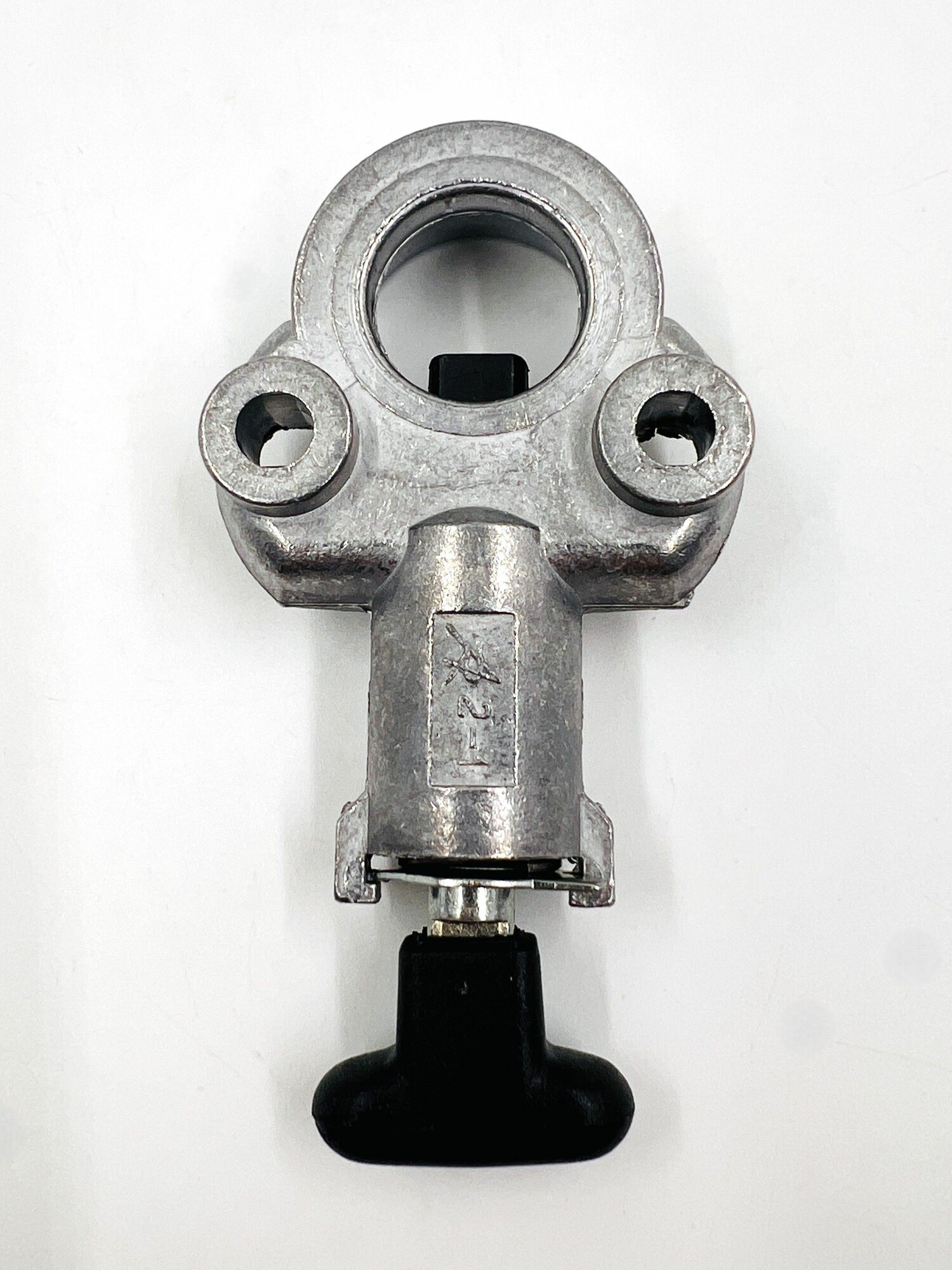 Замок спинки заднего сиденья подходит для ВАЗ 2110-2112, ВАЗ 2170 Приора