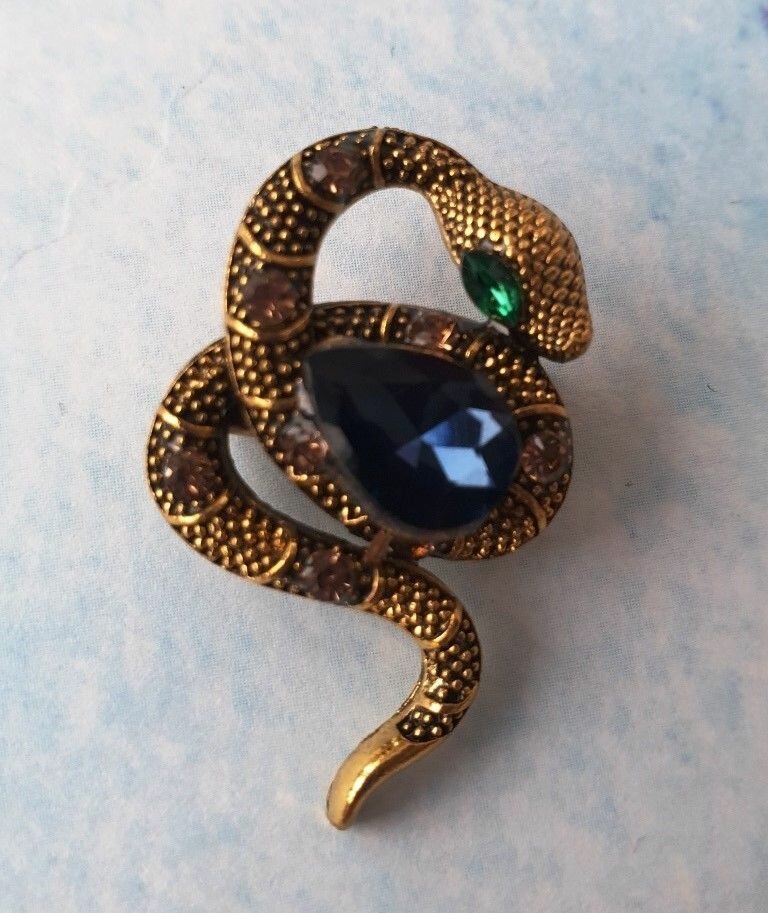 Брошь, кристалл, стразы