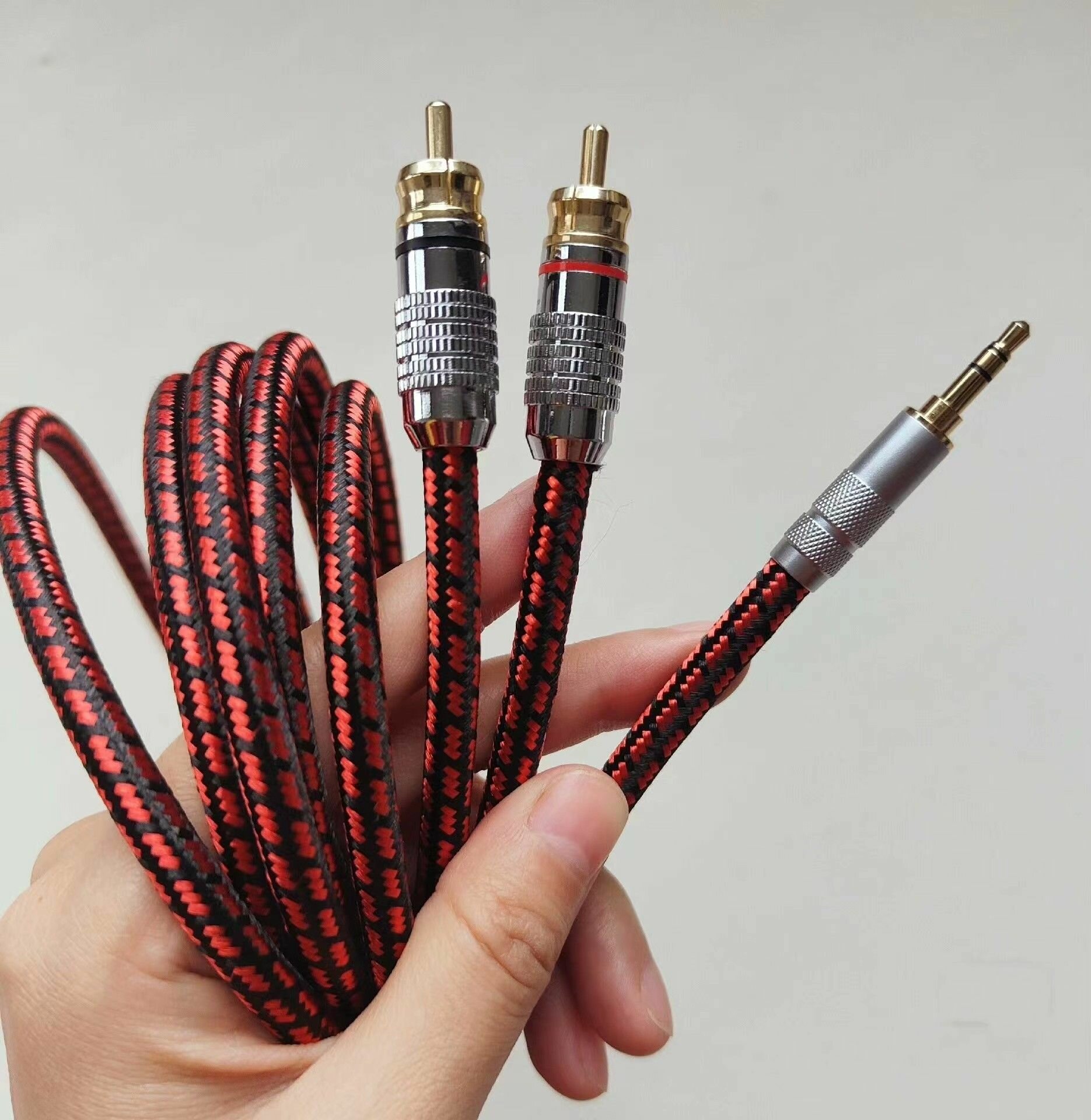Американский Monster 3.5 Двойной RCA Звуковой кабель Сигнальная линия Разделение на две аудиолинии