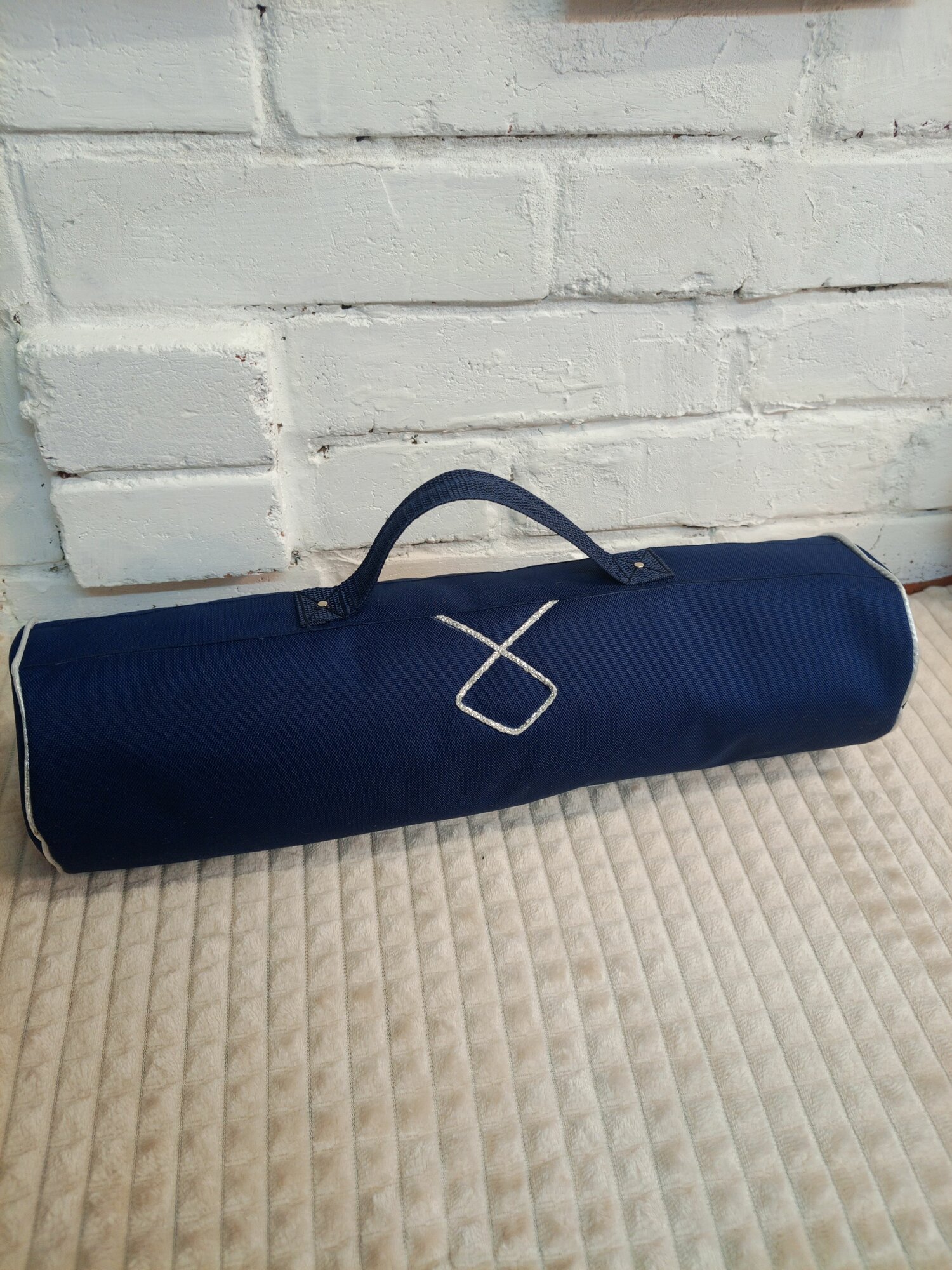 Тубус текстильный 35 см с ручкой круглый из Оксфорда.