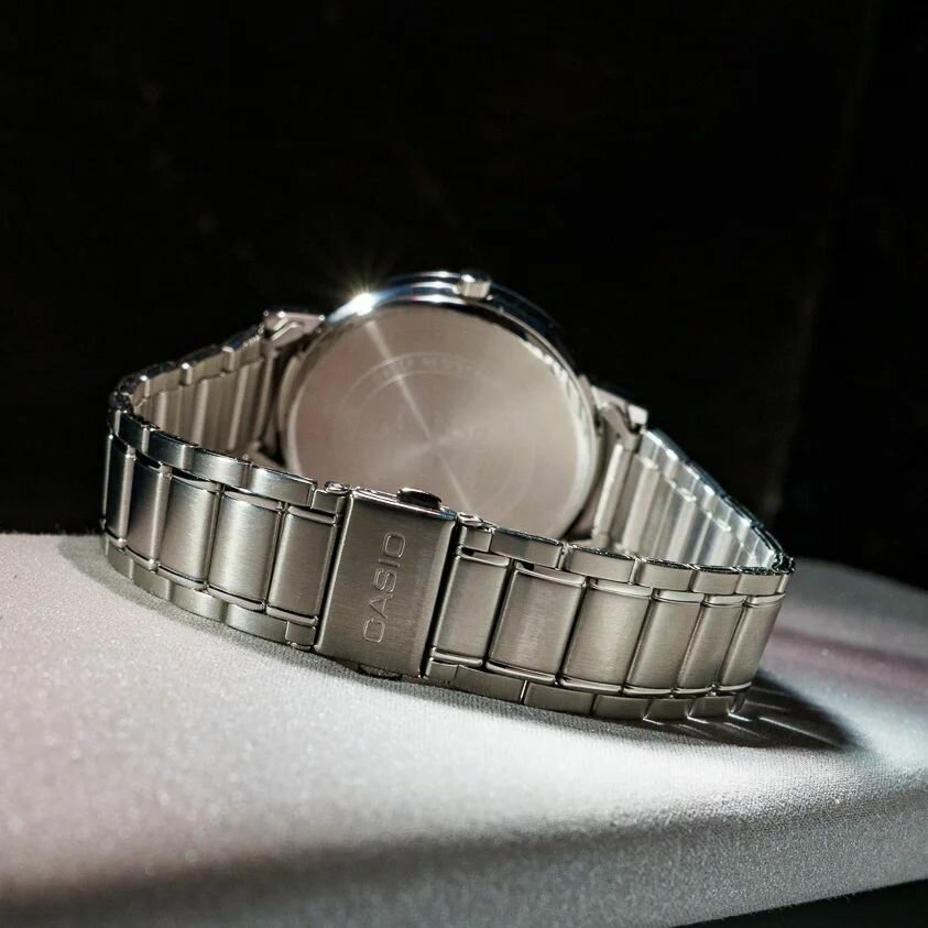Наручные часы CASIO — фото 1