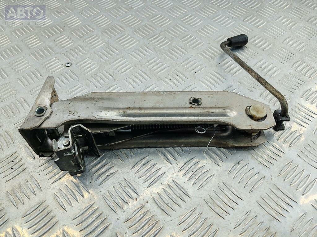 Домкрат Volkswagen Golf-4