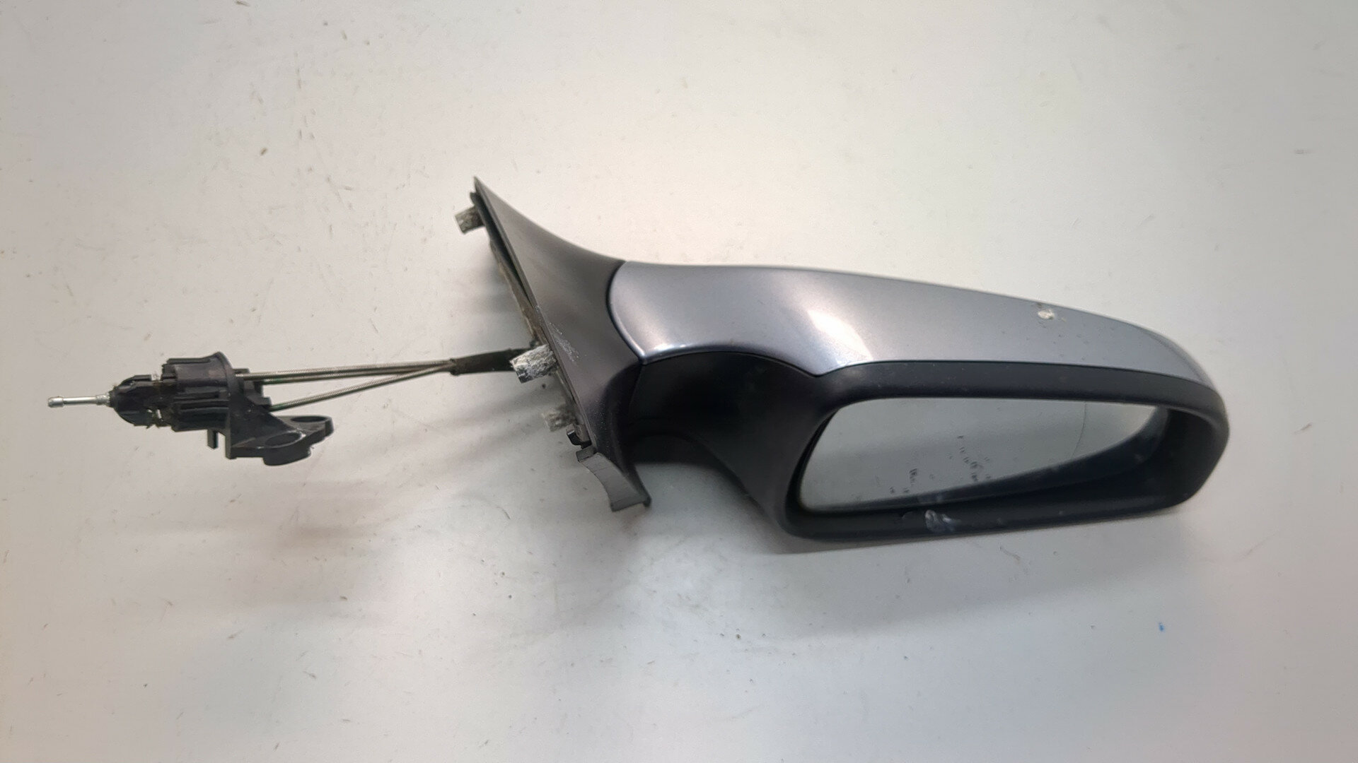 Зеркало боковое правое Opel Astra H Б/У