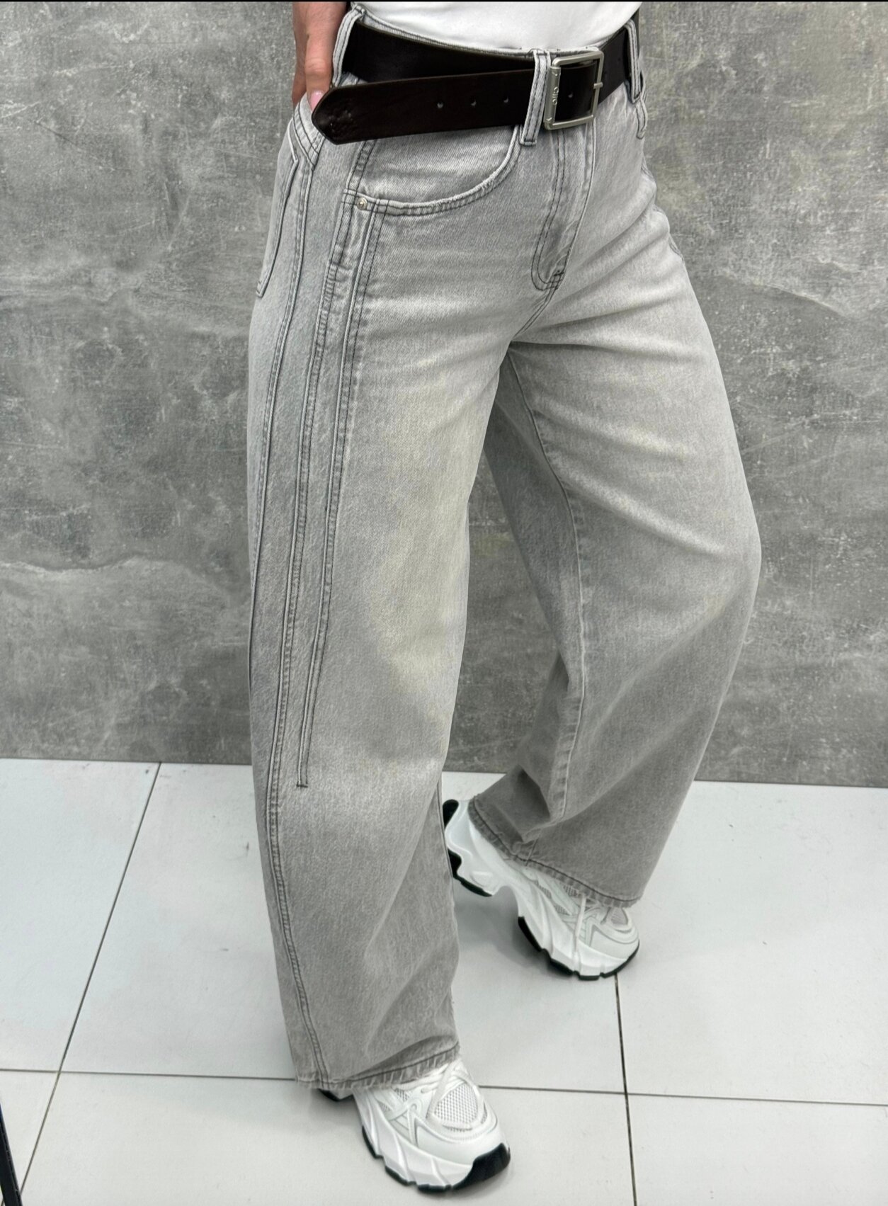 Джинсы багги