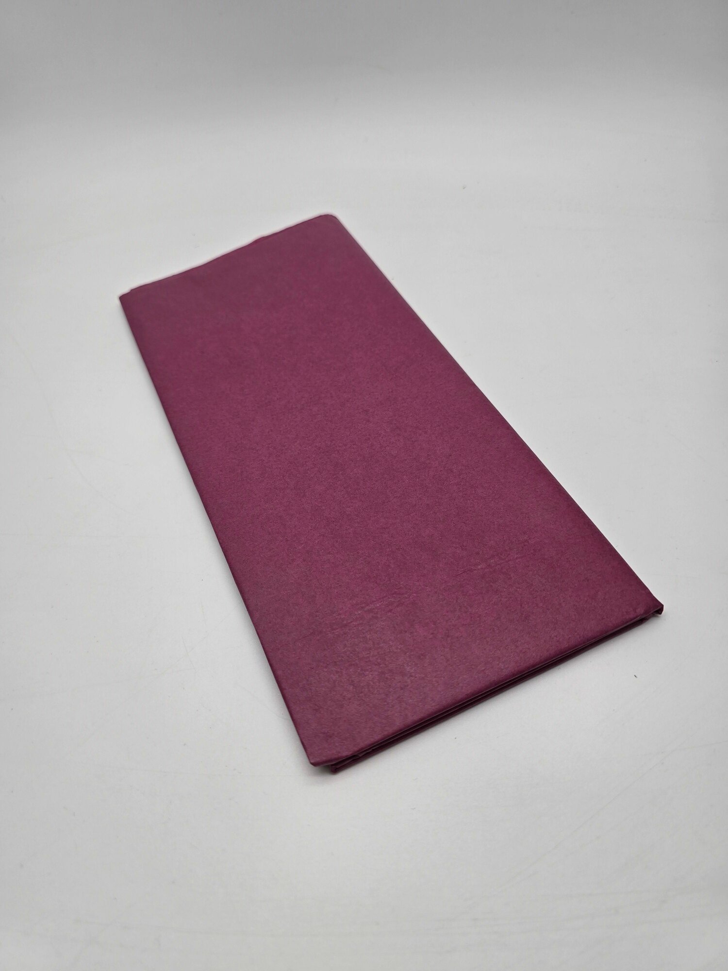 Бумага Тишью 50*66 см. бордовый 10 листов. Для упаковки подарков, для творчества, рукоделия