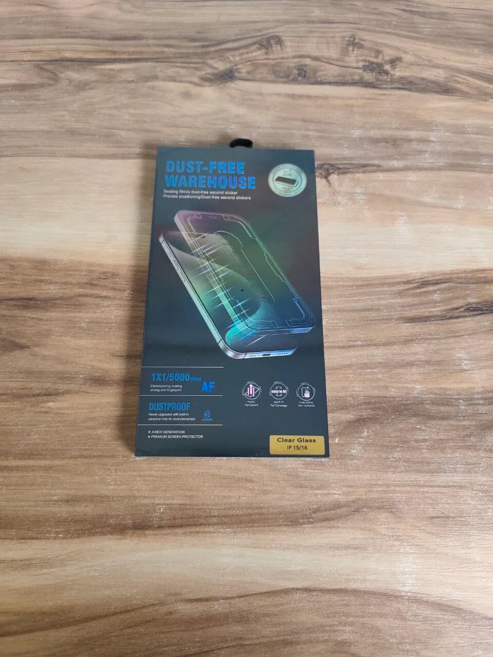 Защитное стекло ainy c боксом для установки 2.5D для iPhone 15/16 Clear Glass с черной рамкой