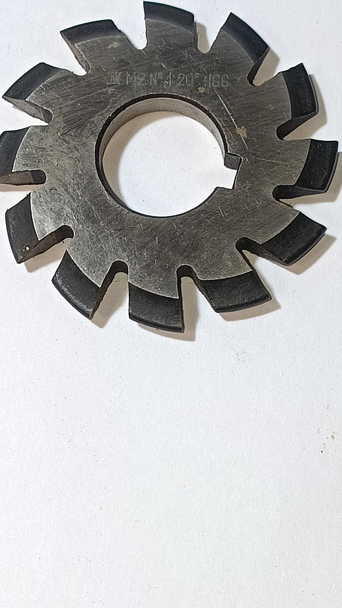 Фреза модульная М2,0 №4 20° HSS