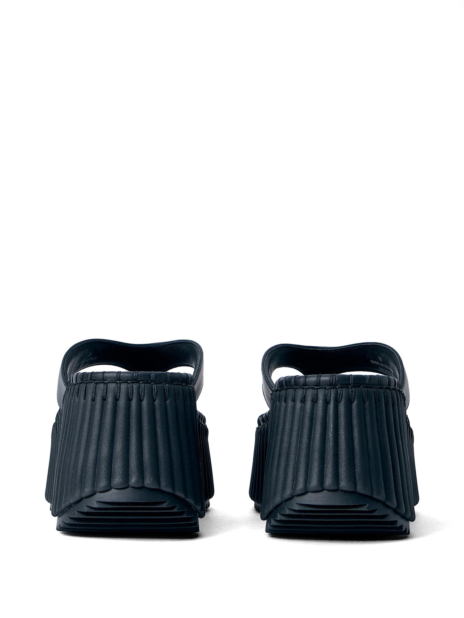 Босоножки Chloe Platform ridged-sole sandals, размер 39, black/black — фото 1