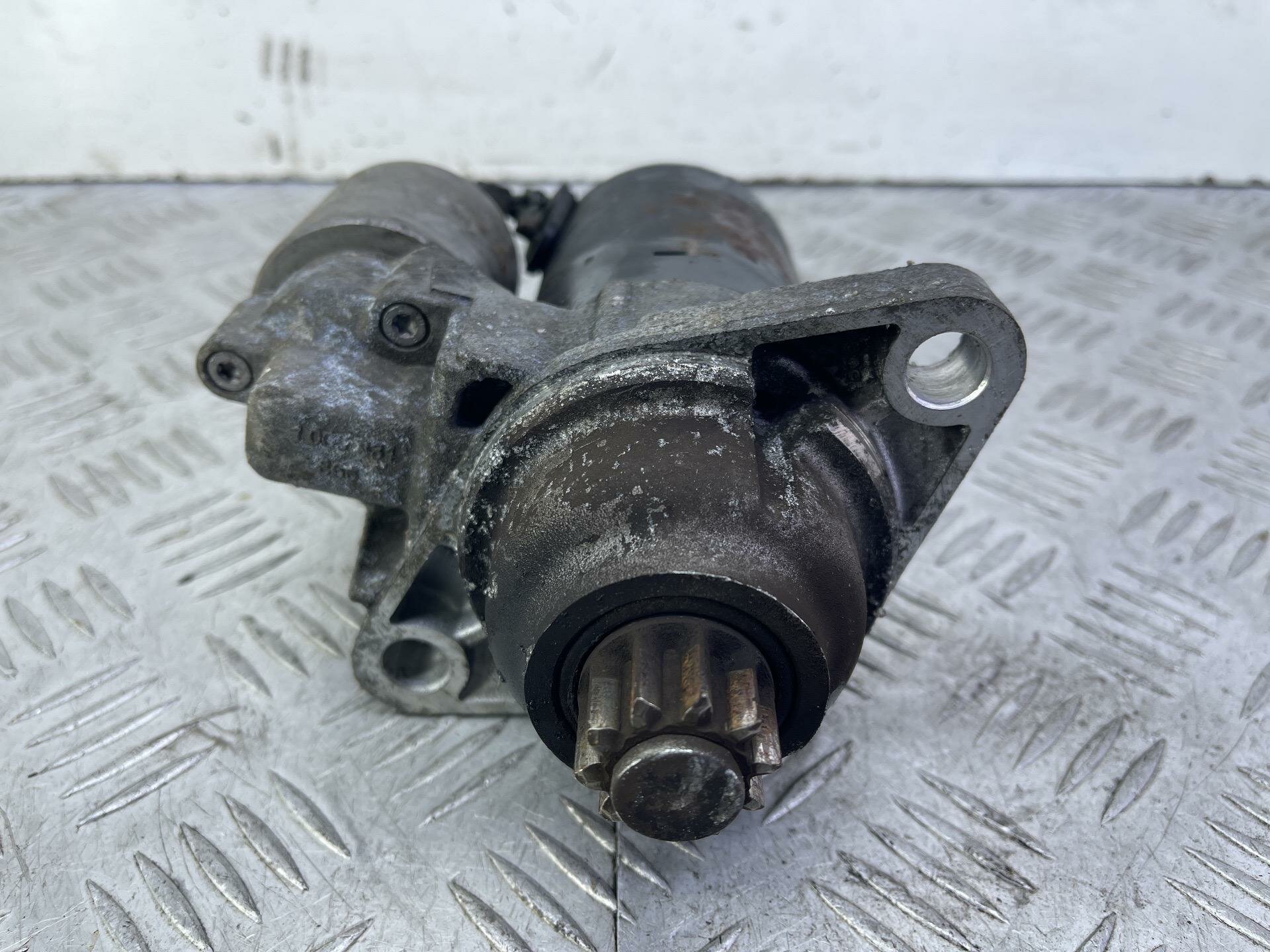 Стартер Volkswagen Golf 5 (2003 - 2009) 02T911023M