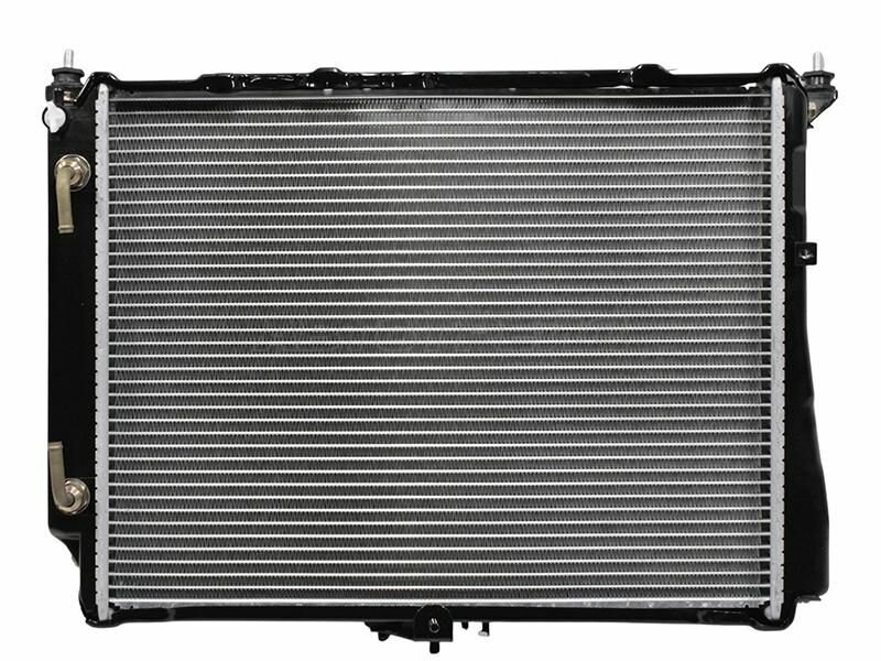 Радиатор SAT TY0010-LH107 Toyota Hiace 89-04