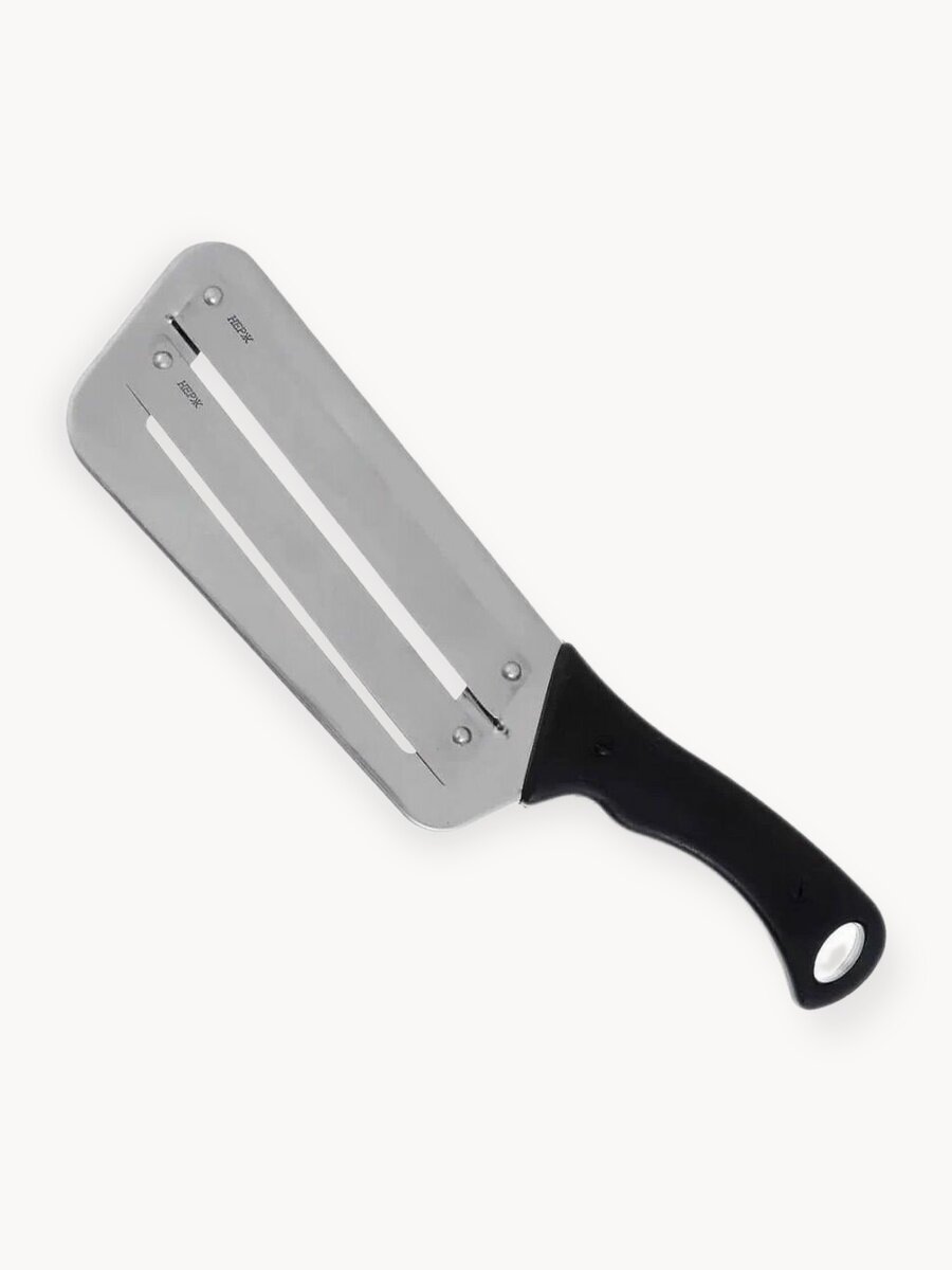 Специальный нож для быстрой шинковки капусты c двумя лезвиями.