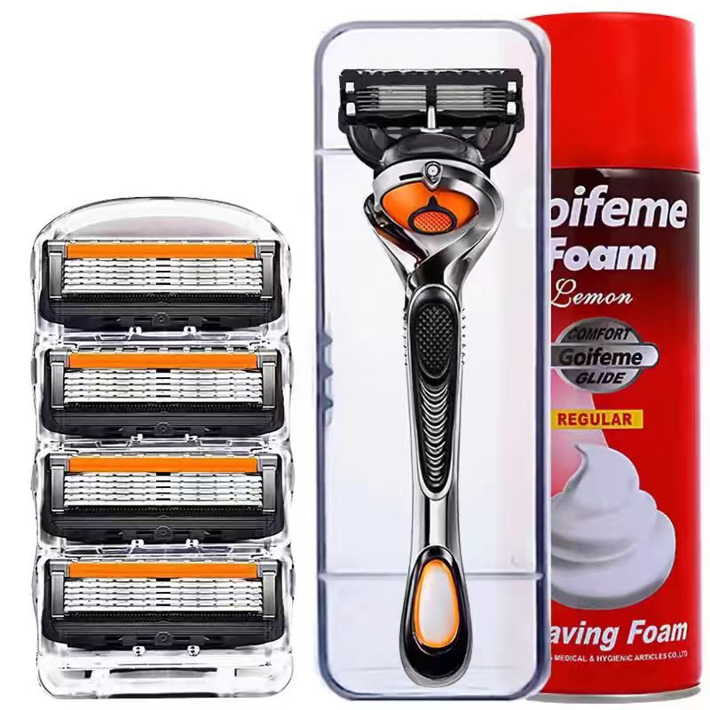 Набор бритвенного станка Gillette Fusion 5 с 1 ручкой, 4 лезвиями, пенной гелем и кейсом для мужчин