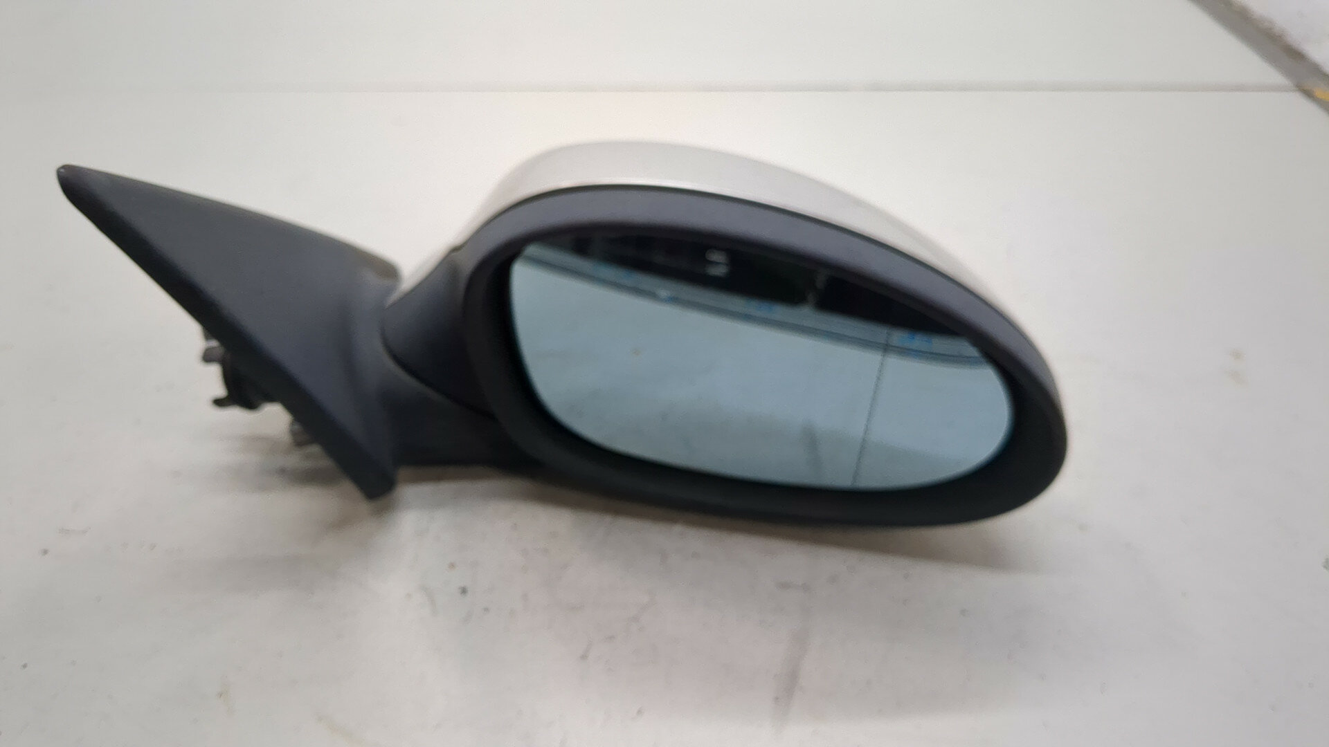 Зеркало боковое правое BMW 3 E90, E91, E92, E93 Б/У