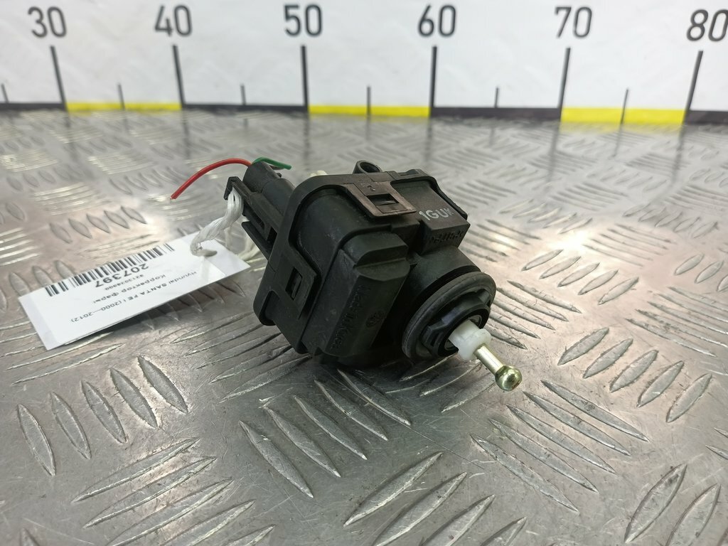 Корректор фары Б/У для Hyundai SANTA FE I (2000—2012) 9213026000