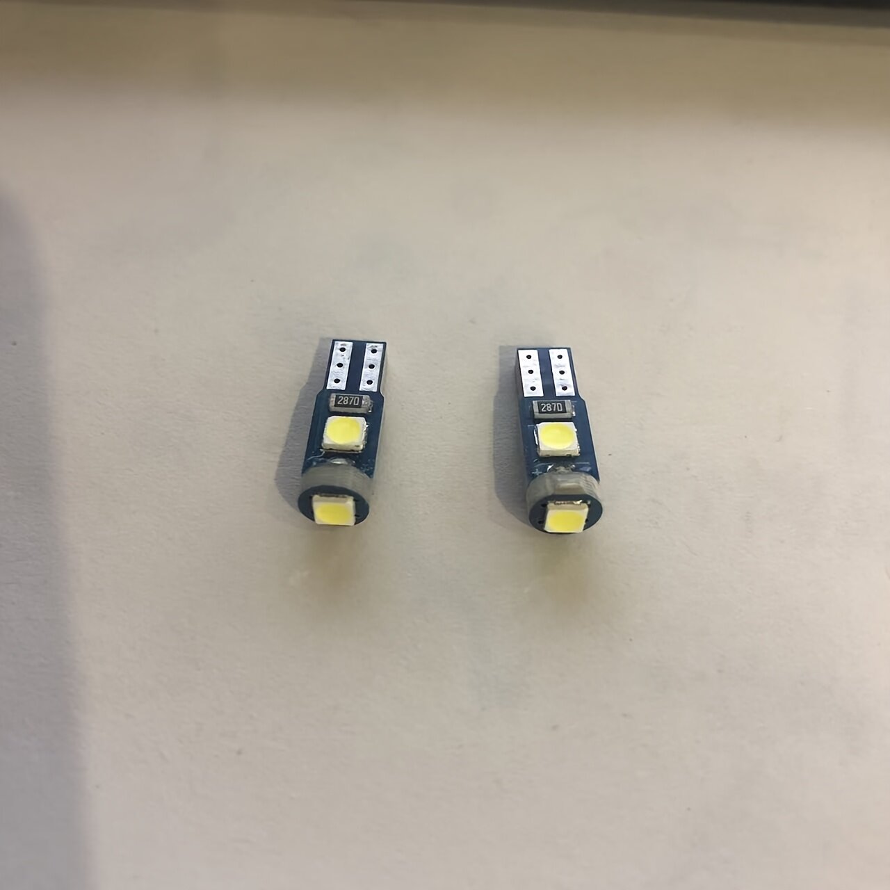 Светодиодная лампа подсветки приборной панели T5 SMD 3030, 2 шт, белый
