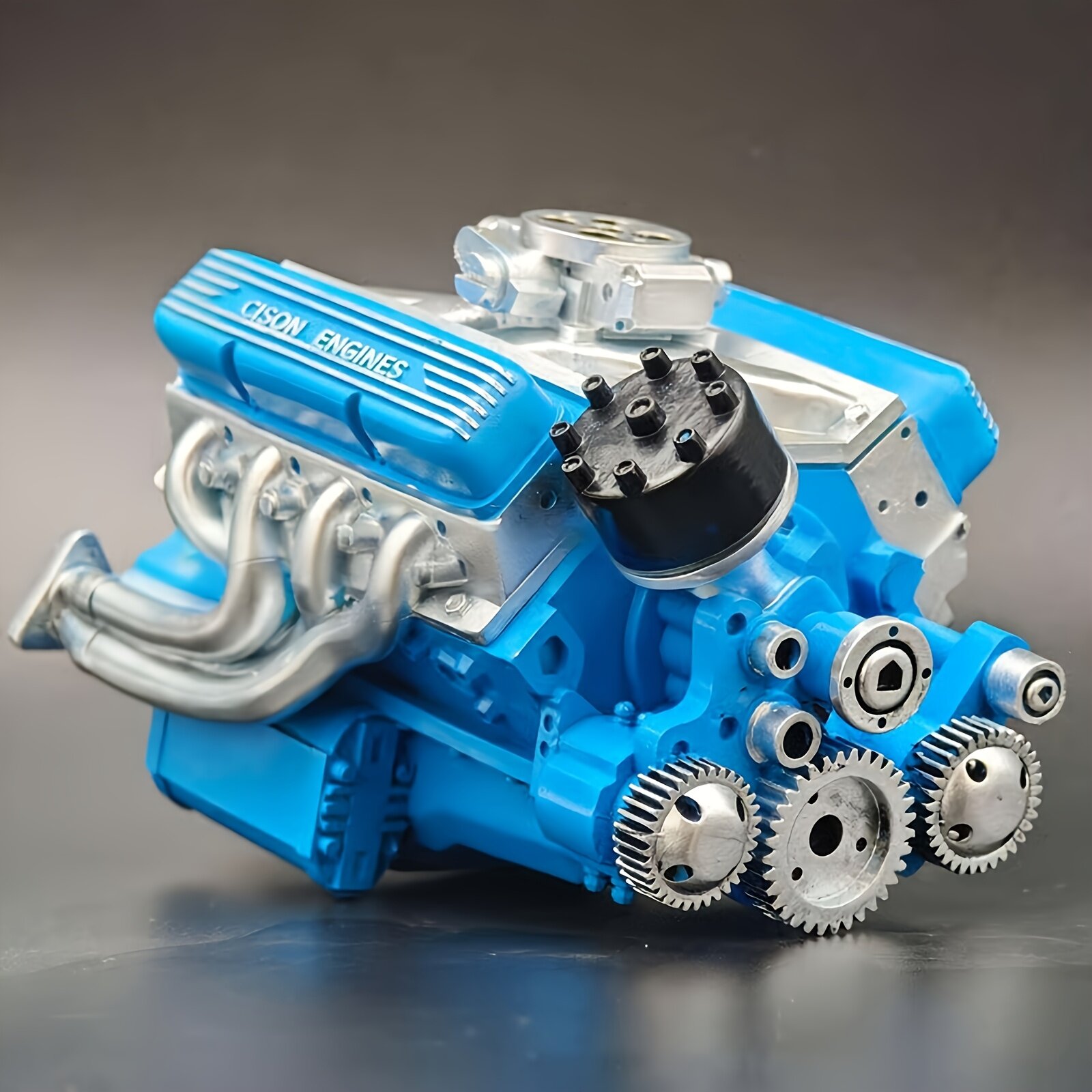 Модель-фигурка небольшого бензинового двигателя V8 с верхним расположением клапанов, специально разработанная для взрослых, может использоваться в качестве украшения для офиса.
