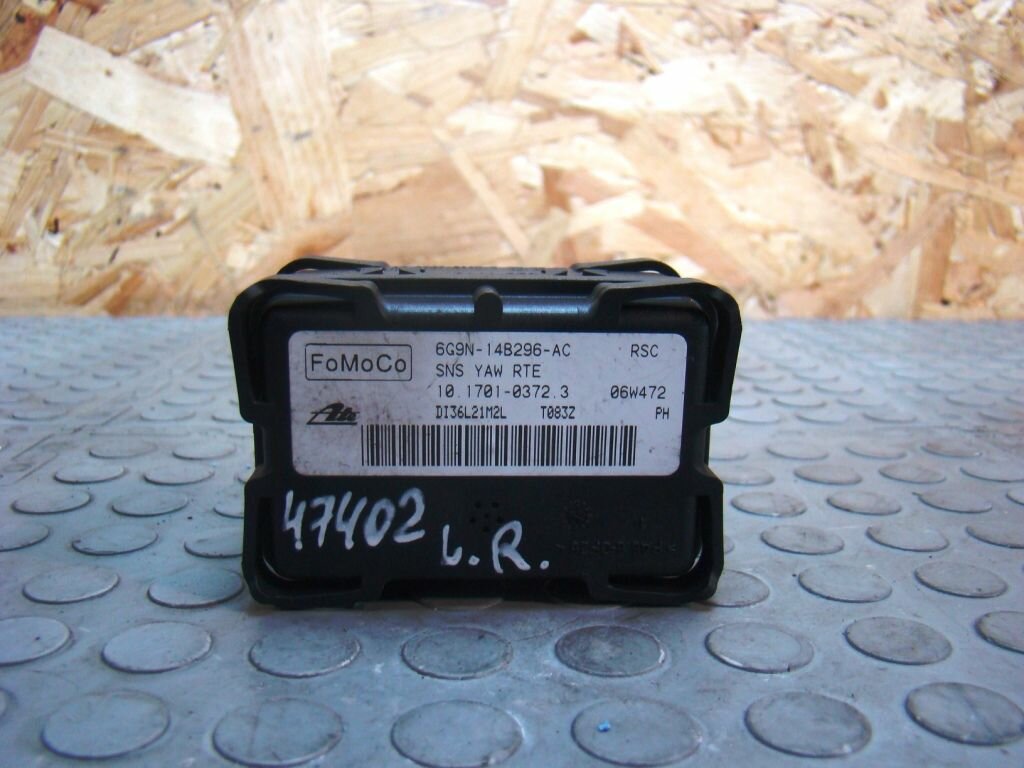 Датчик ускорения Land Rover Freelander 2 2007-2014 LR001055 (с пробегом)