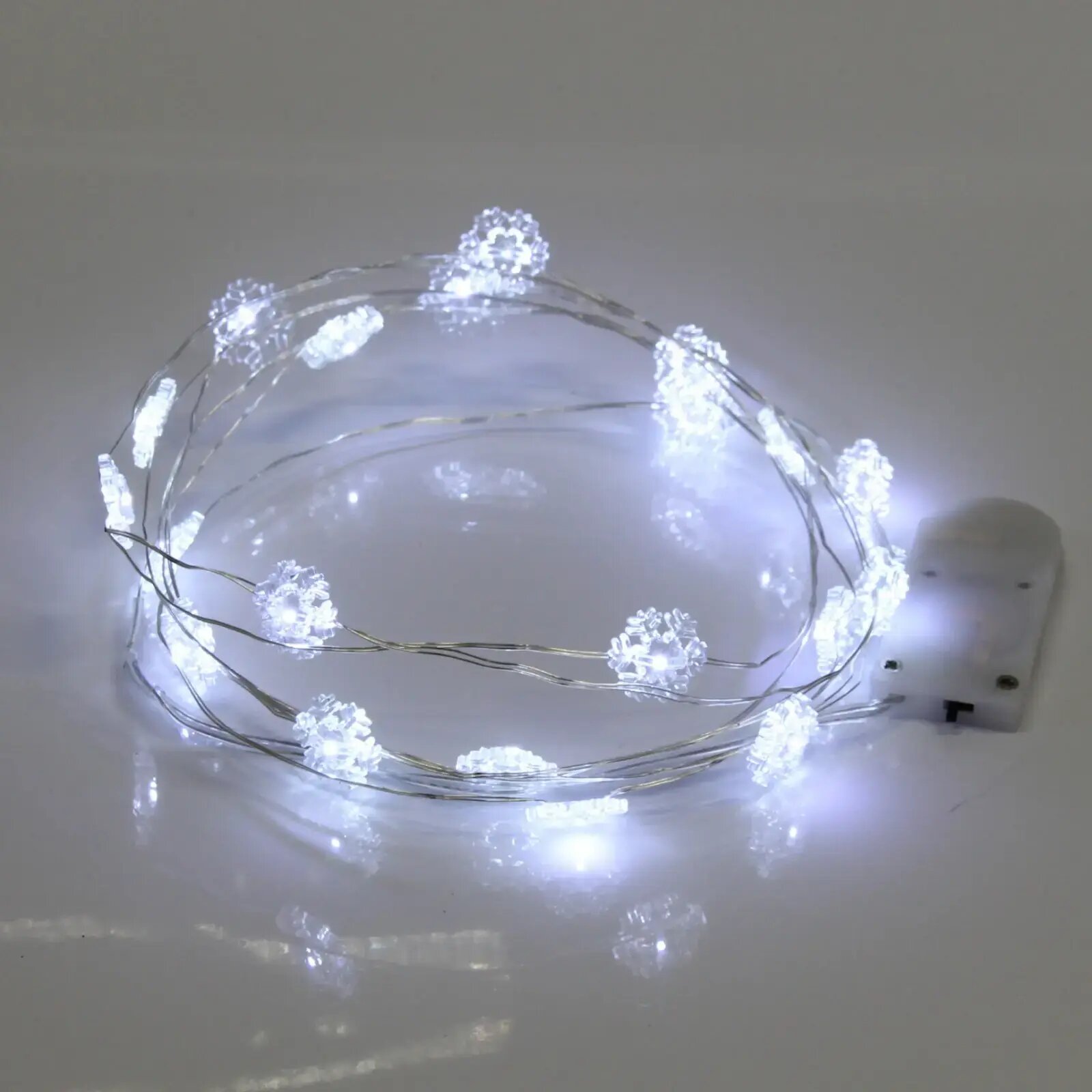 Гирлянда для дома «Снежинка» на батарейках 2,0 м 20 ламп LED, 1 реж, IP-20, Белый