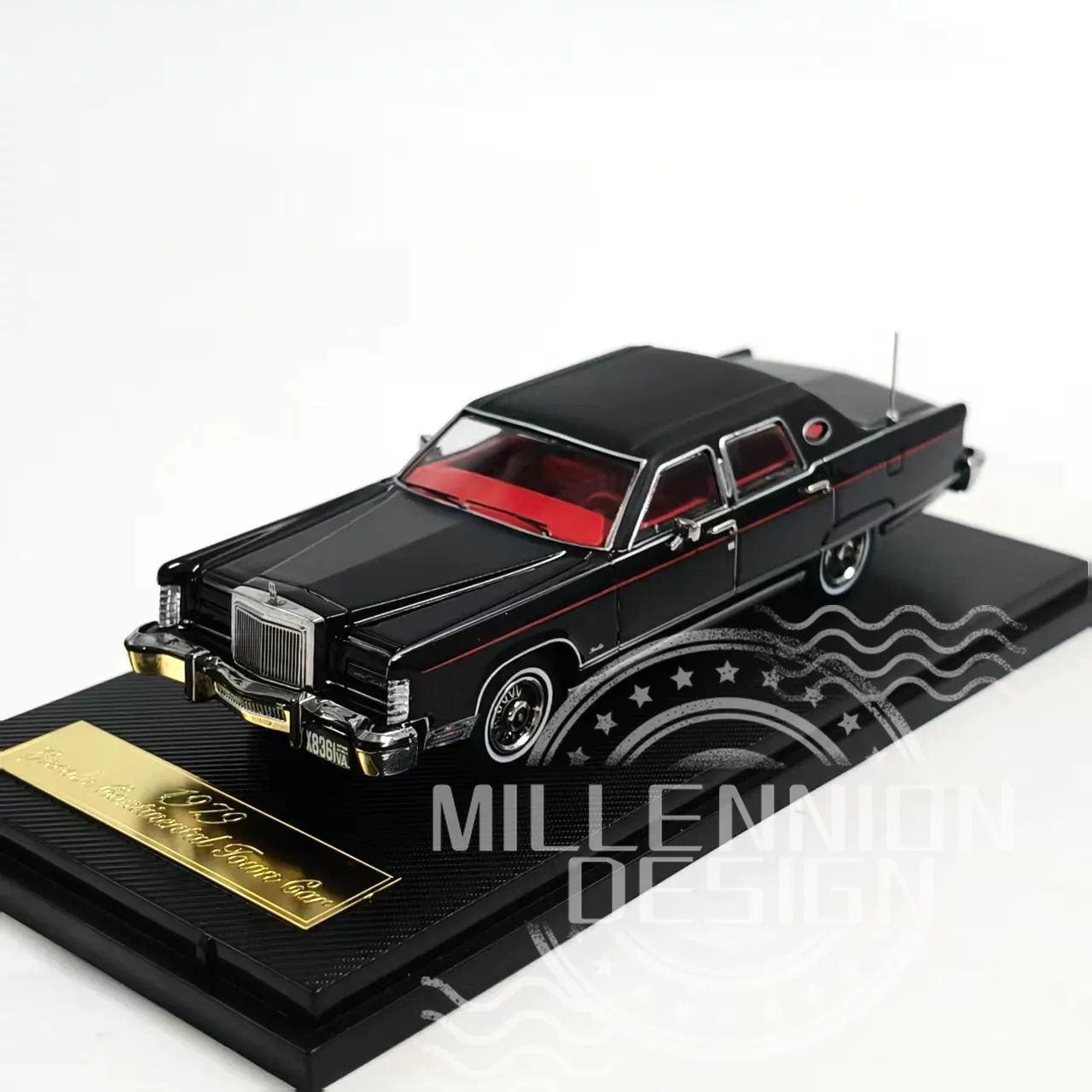 1:64 Металлическая модель Lincoln Continental Town Car 1979, Turning Crush