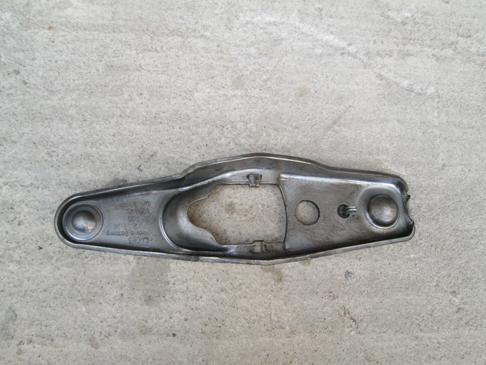 Вилка сцепления 02T141719B VW, Audi, Seat, Skoda б/у