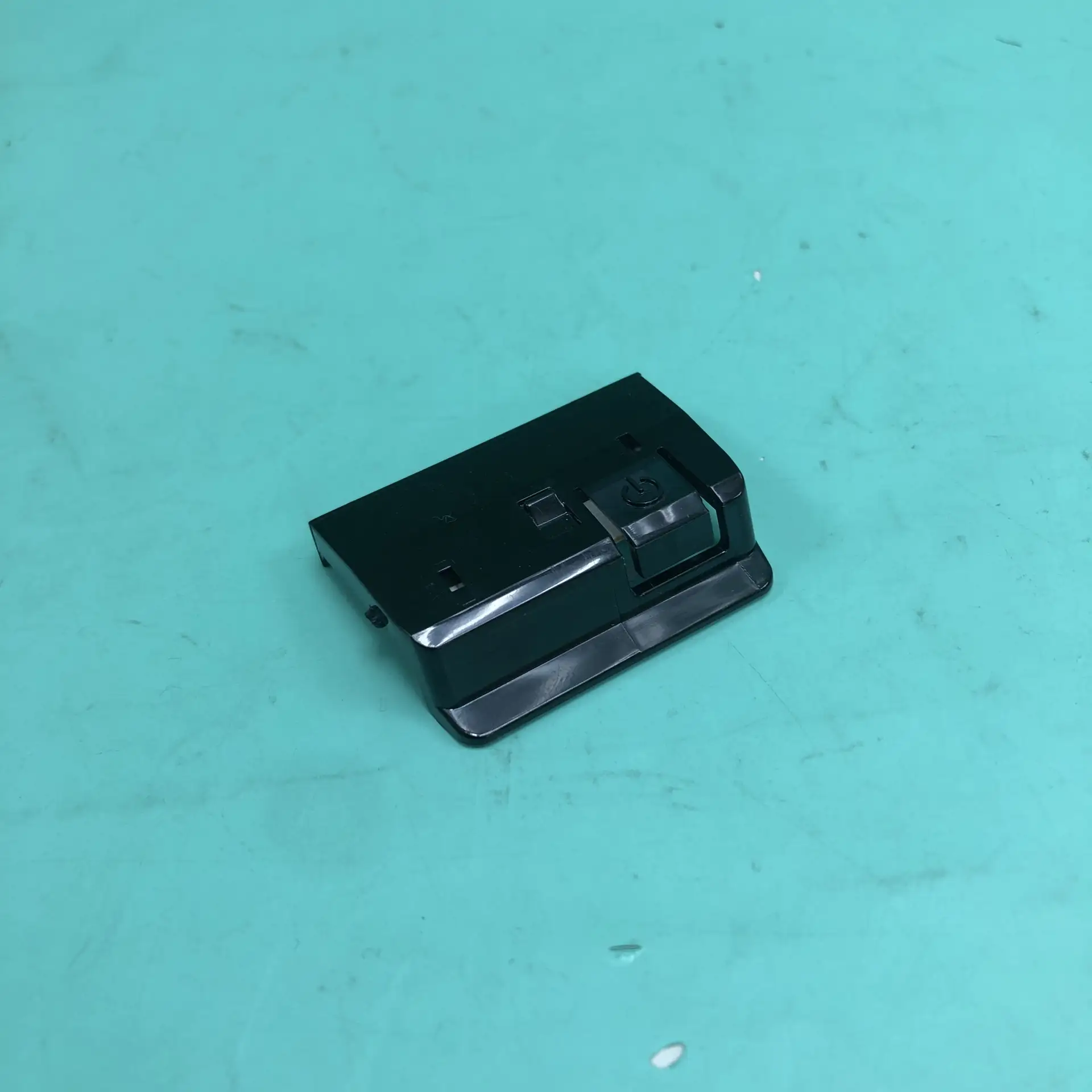 Кнопка ИК датчик BN64-04042D/U Samsung UE65RU7400U