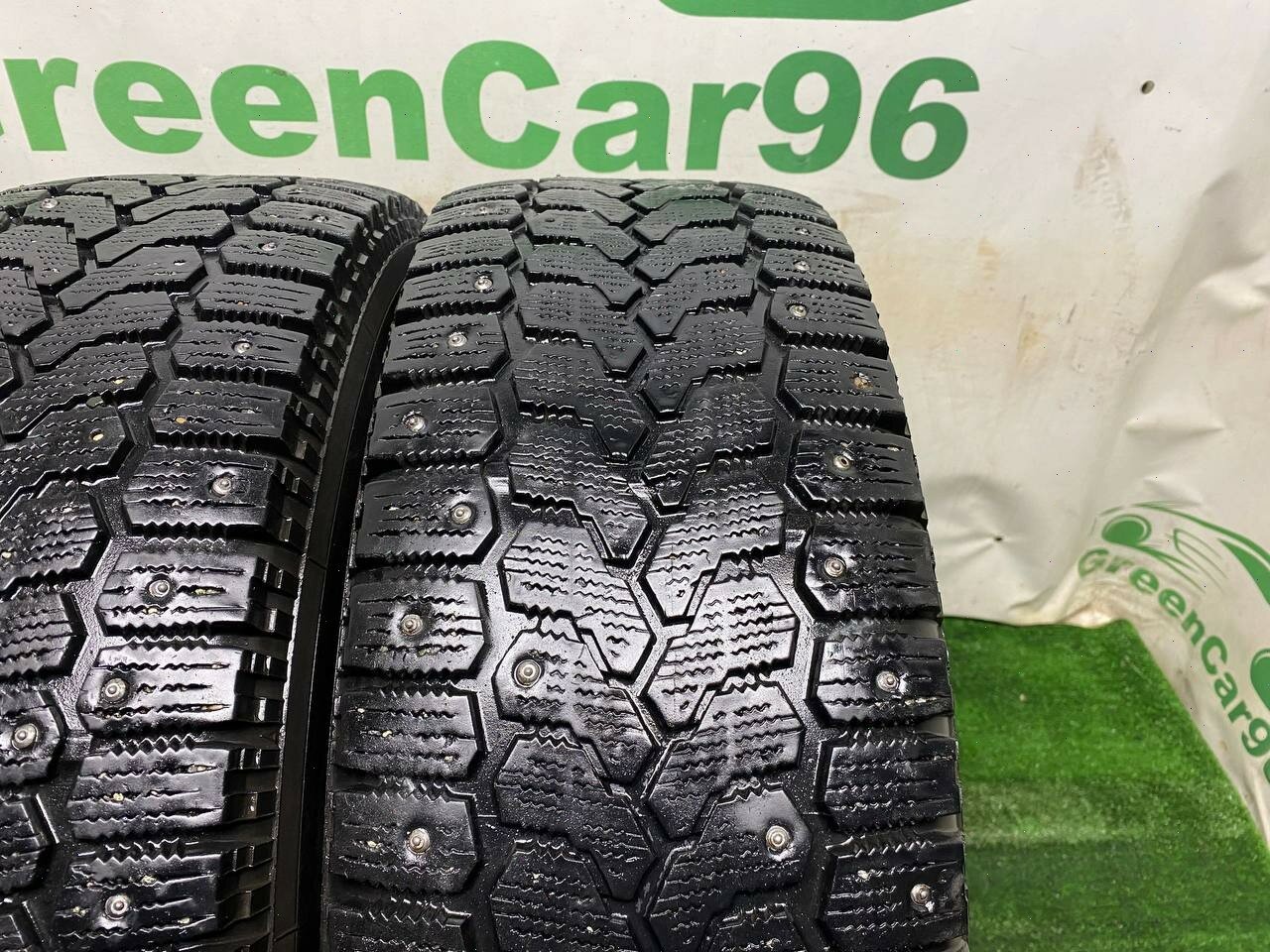 Комплект (2 шт) зимних БУ шин Yokohama Ice Guard F700Z 205/60 R16 20% износ ZNO686625