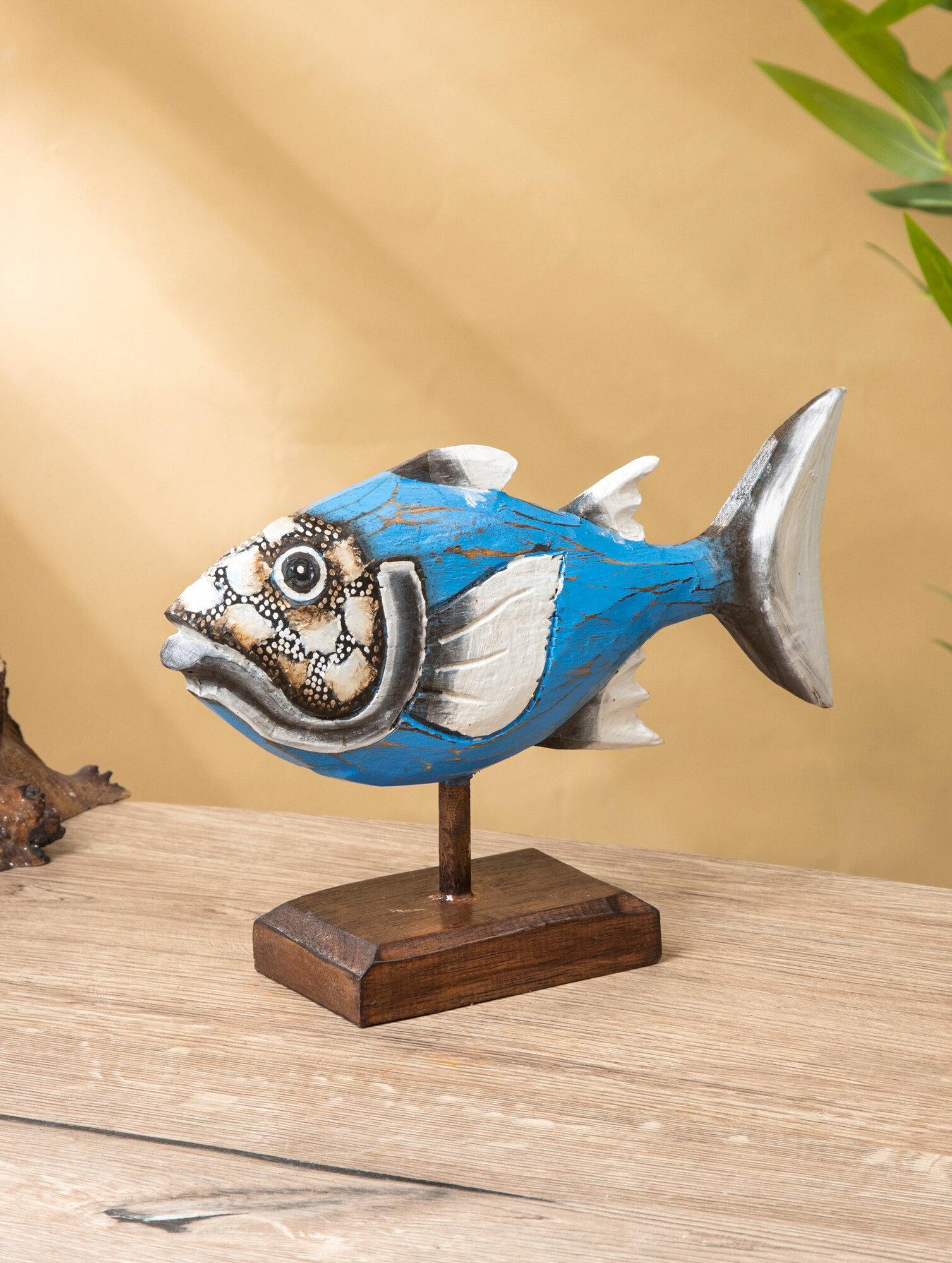 Сувенир "Рыба", 25x7x18 см, дерево, синий, цвет: разноцветный