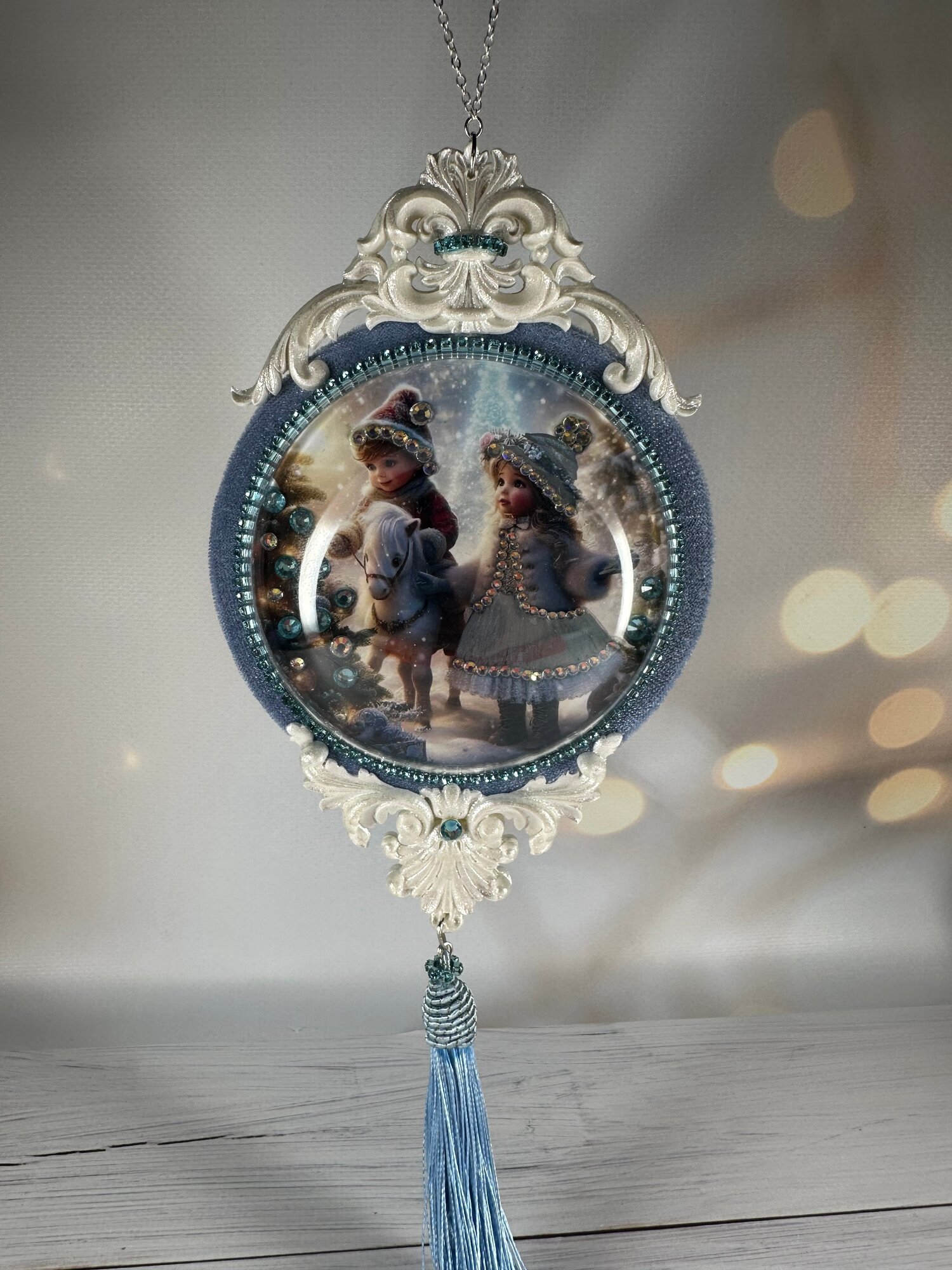 Новогоднее украшение, елочная игрушка «Новогодние дети». Подарки на праздник