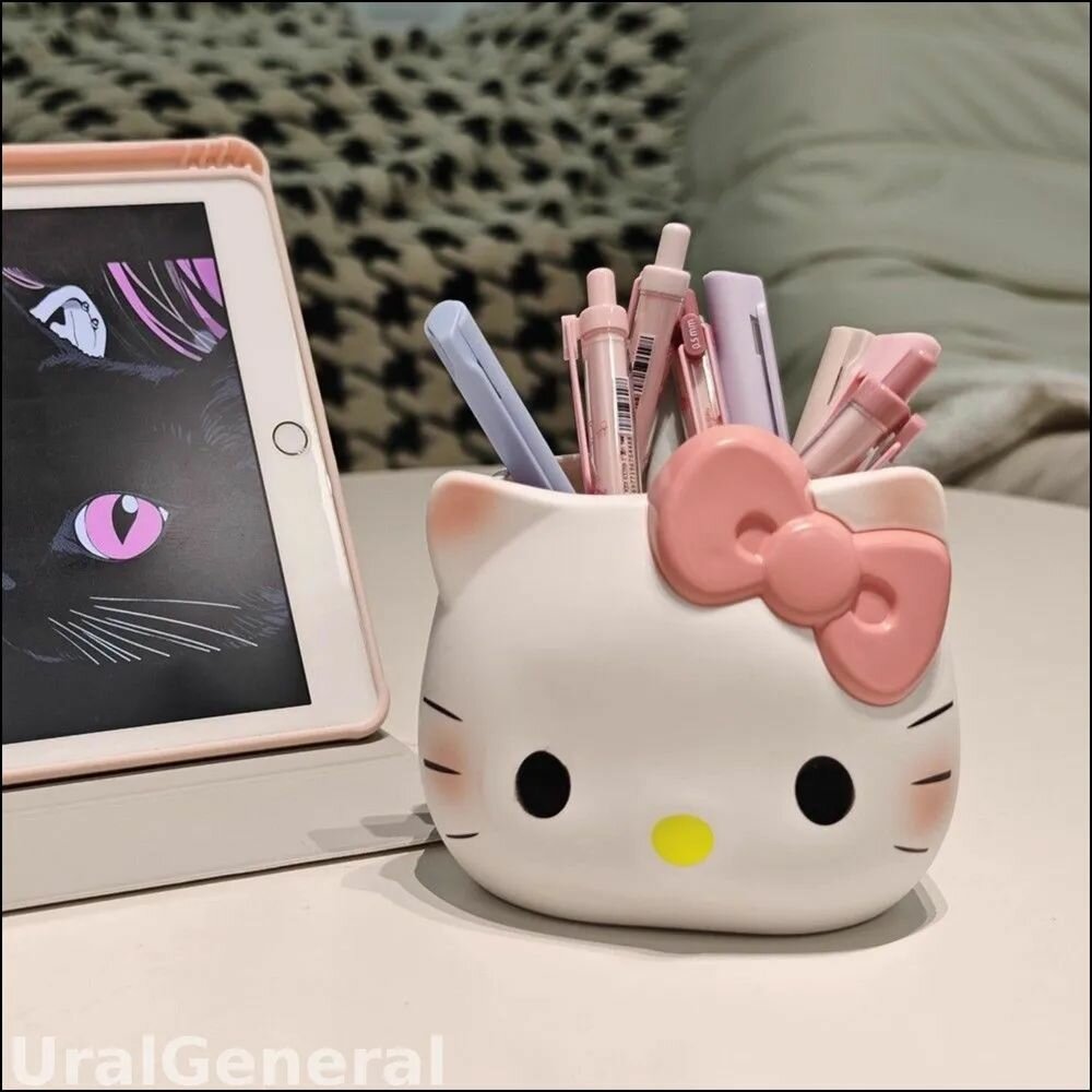 Эксклюзивный пенал Hello Kitty для кисточек, щеток и ручек