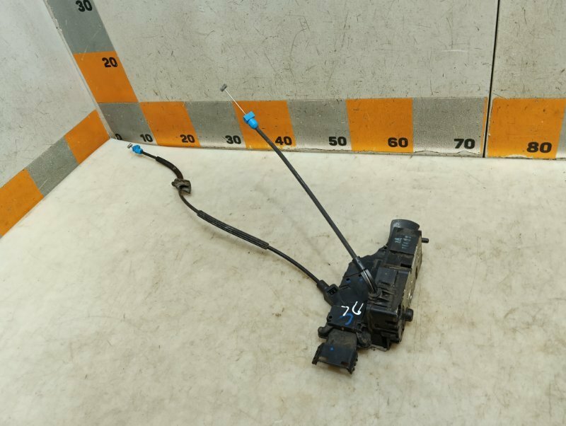 Б/У 6 контактов Замок двери передней левой Citroen C4 Picasso 2008 UD 469778 Peugeot-Citroen арт. 9135Y2