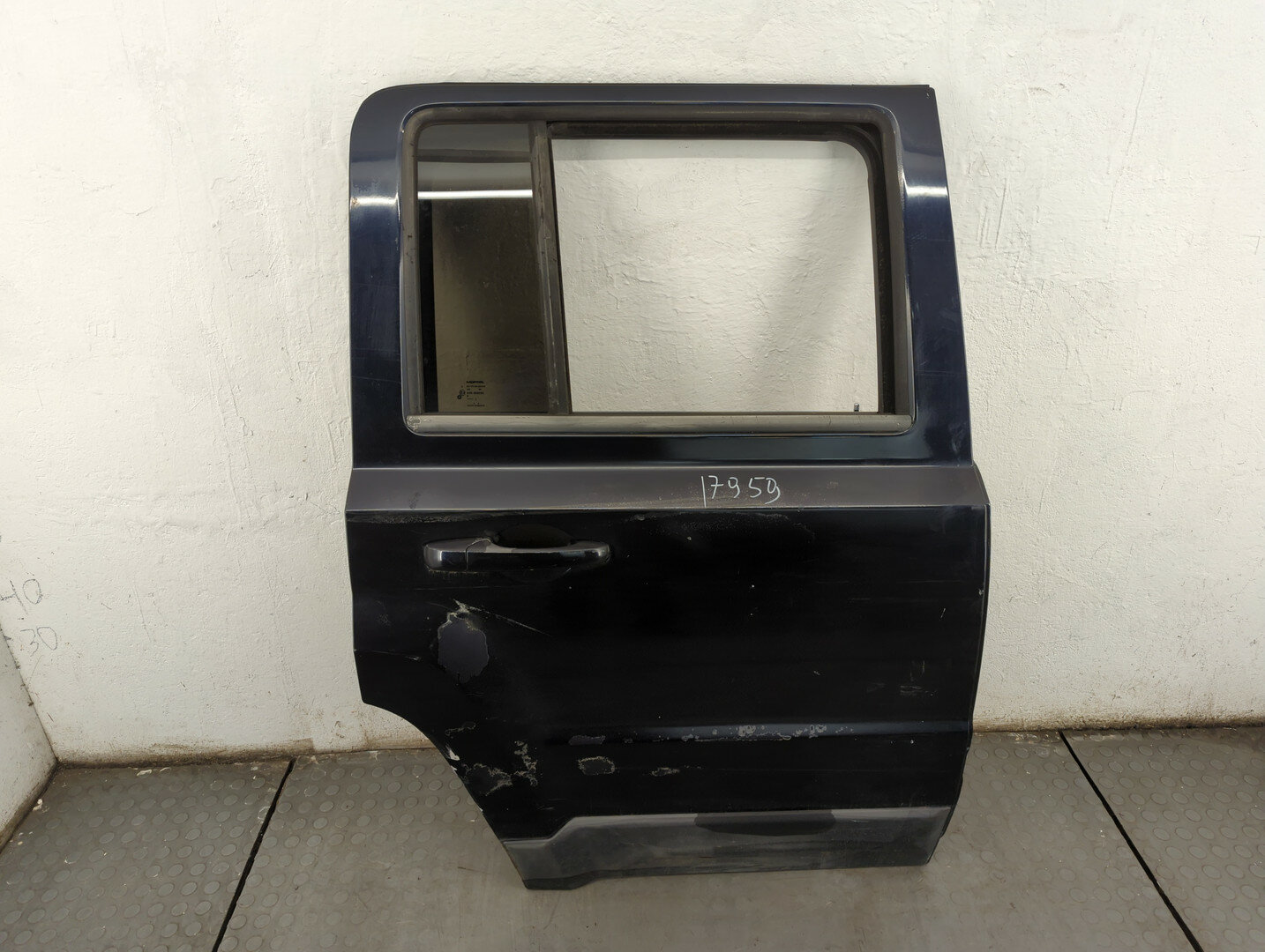 Дверь боковая (легковая) правая задняя Jeep Patriot Б/У