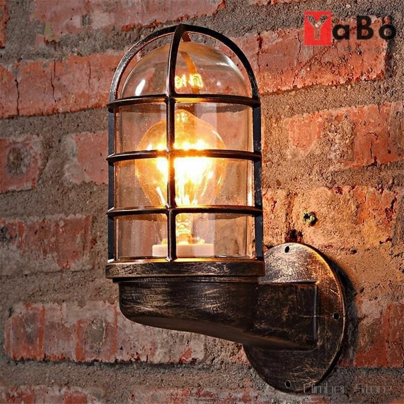 Настенный светильник в индустриальном стиле