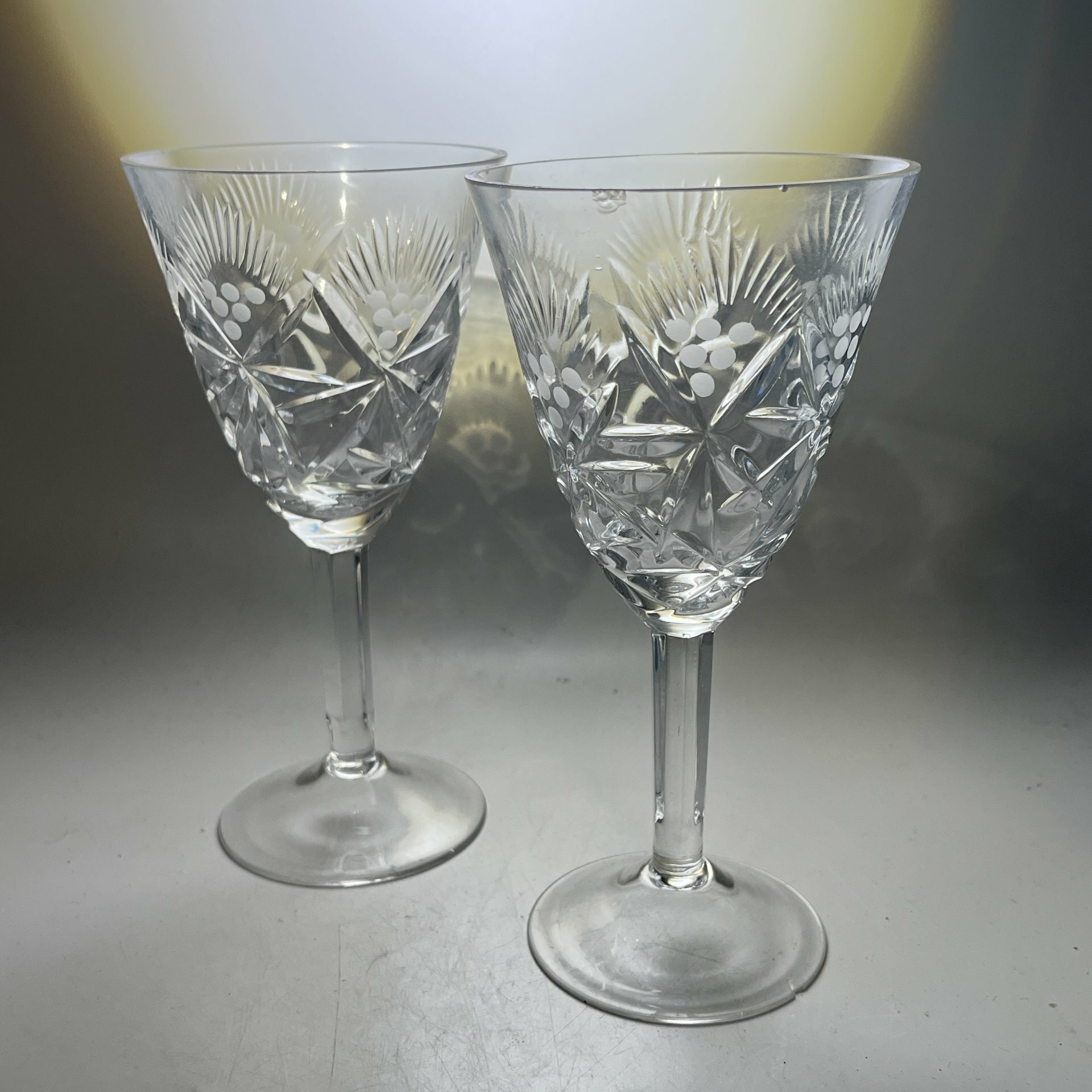 Набор из 2 бокалов с растительным декором, хрусталь, пресс, алмазная грань, СССР