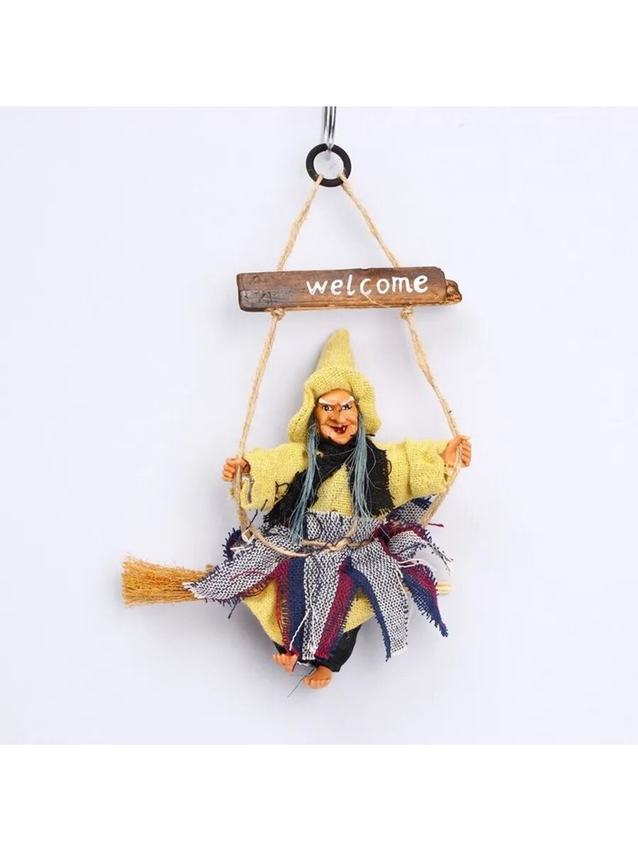 Очаровательная статуэтка Бабы Яги, яркий акцент