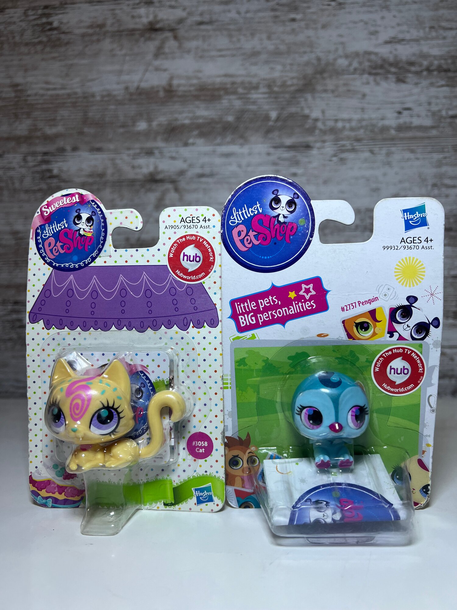 Набор фигурок Пет Шоп , Littlest Pet Shop, в наборе 2 фигурки по 6 см от Hasbro, 2011 года!