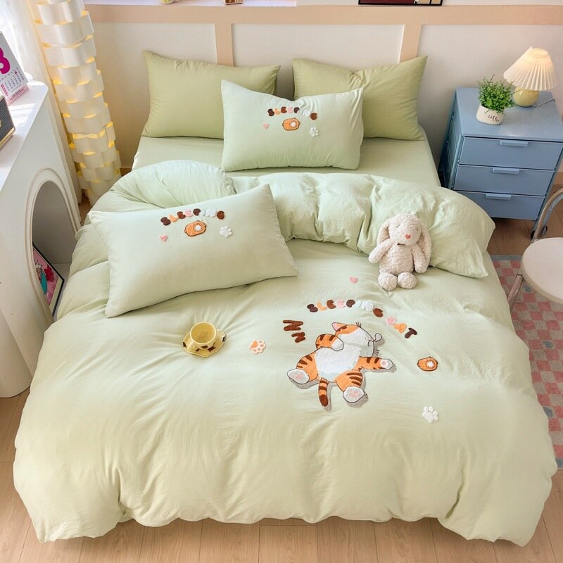 Moe Corgi Светло-зеленый 1.5м Набор простыней - Пододеяльник 150x200см, Простыня 180x230см, Наволочки 48x74см (2шт)