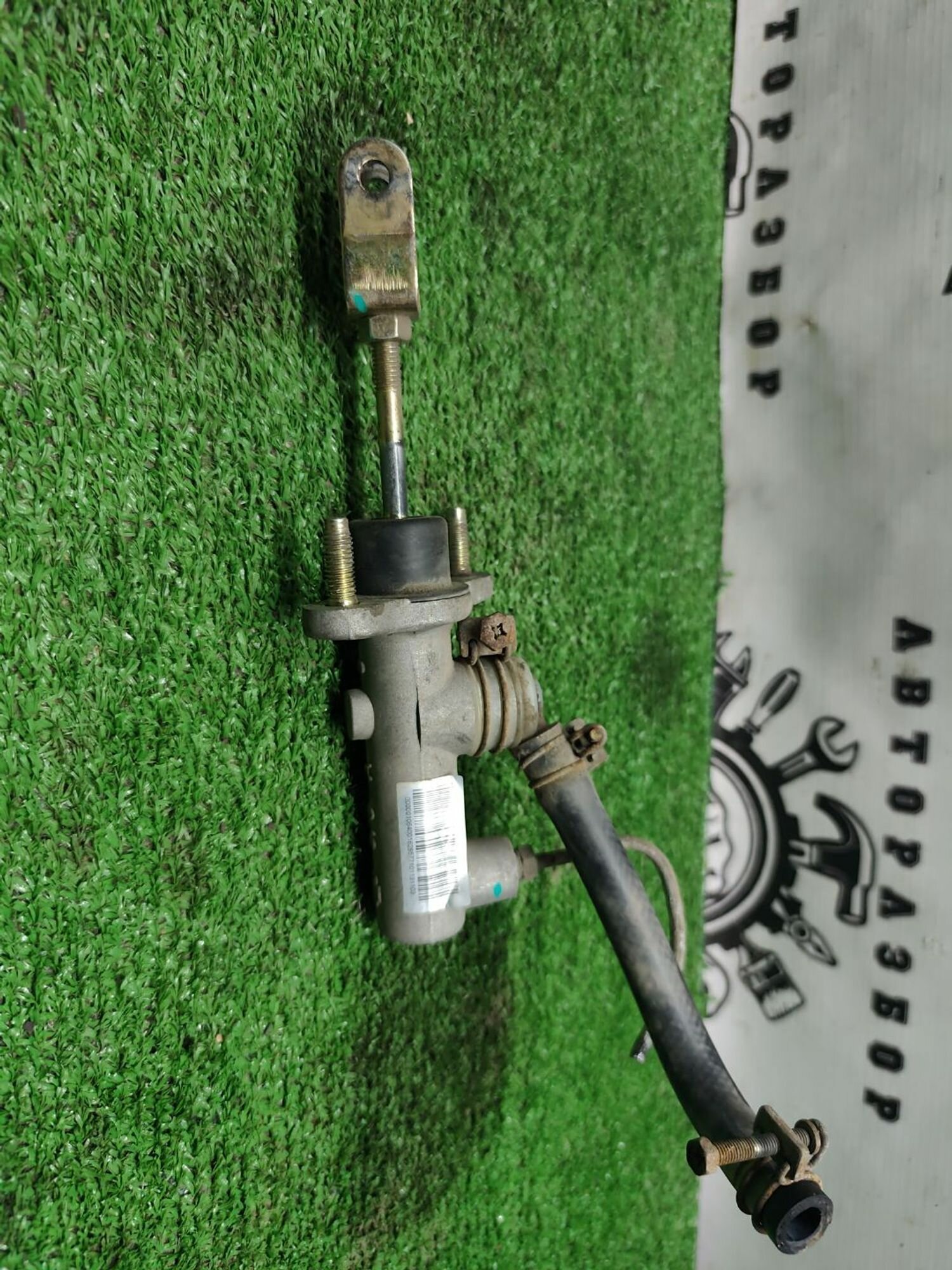 Цилиндр сцепления главный Geely Emgrand EC7 2014 с пробегом