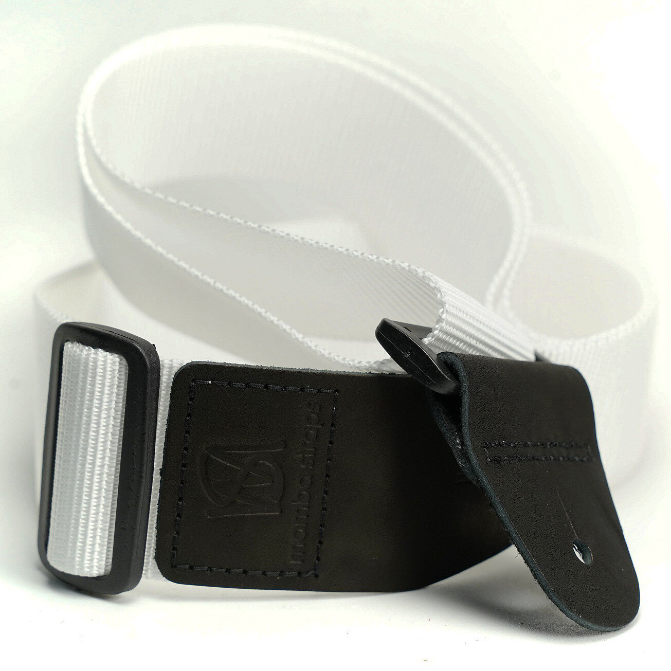 Ремень для гитары Mamba straps MB5031-067