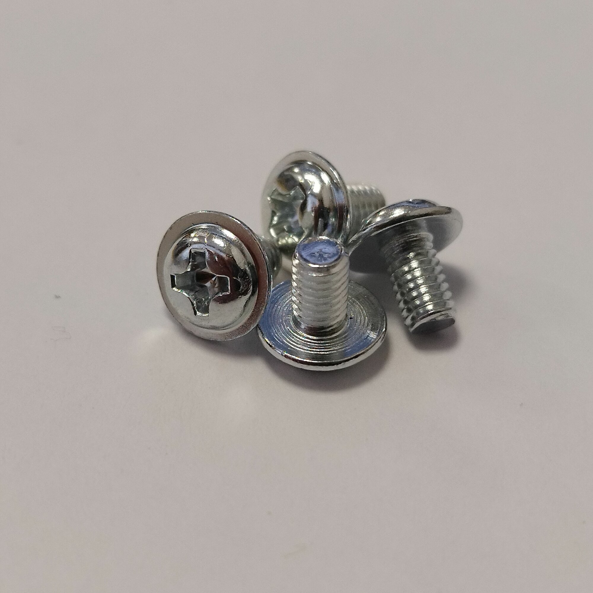 Винт крепления материнской платы, SSD М3 5мм 100шт