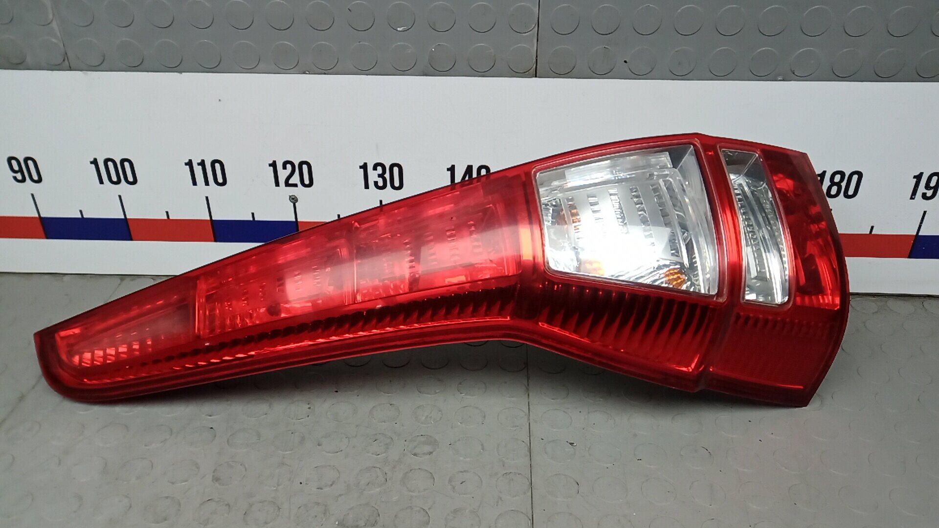 Фонарь задний левый HONDA CR-V 3