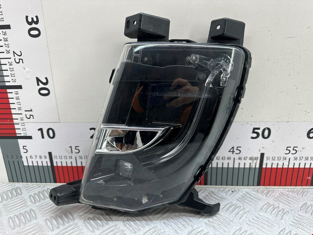 Фара противотуманная левая Tesla Model S 600591500E арт. 2272670