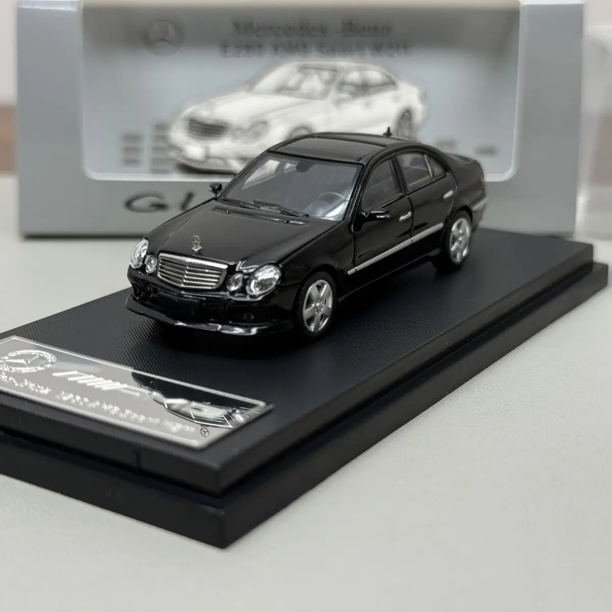 Модель Glory 1/64 E280 Sport W211