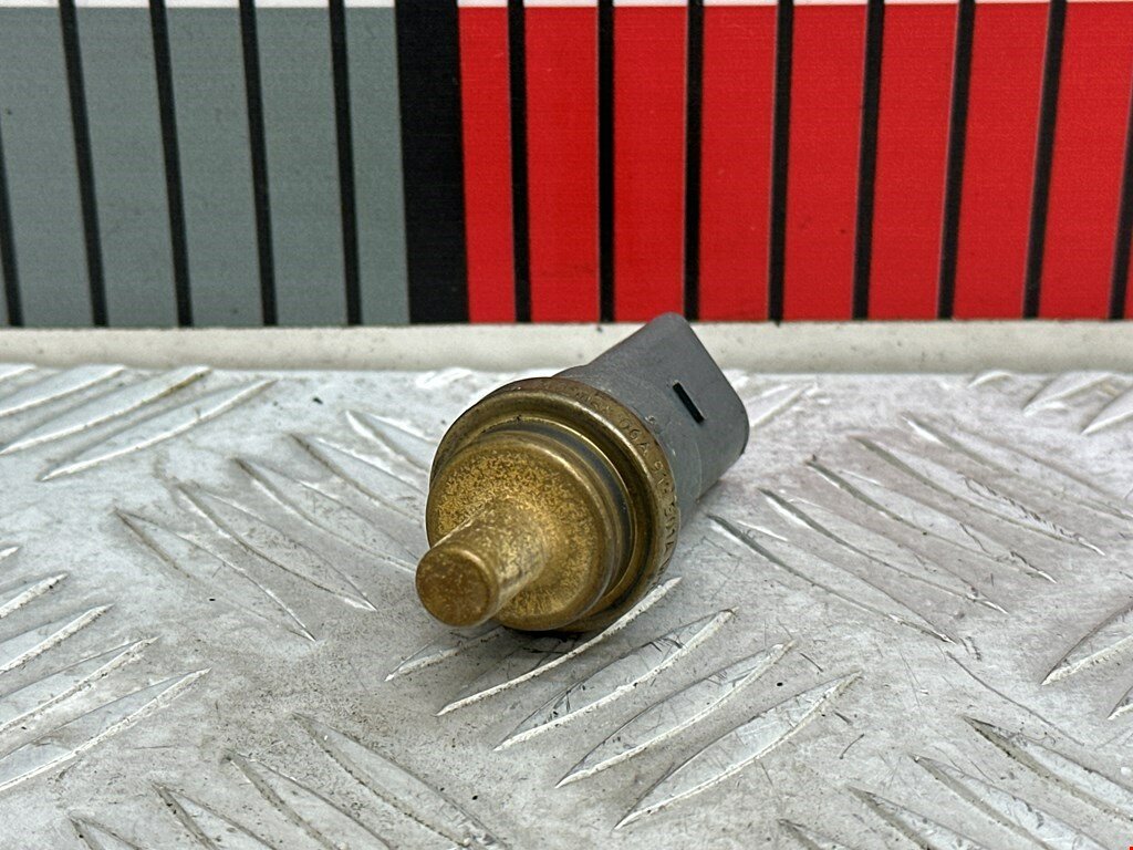 Датчик температуры охлаждающей жидкости Volkswagen Tiguan 1 06A919501A арт. 2274600