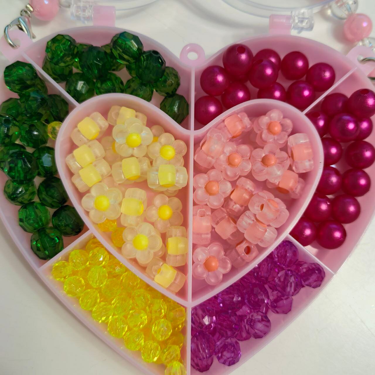 Набор из бисера "Яркие сердца-5"