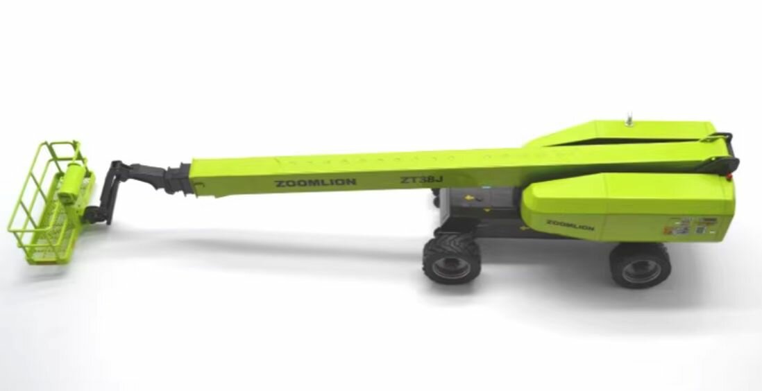 Масштабная модель телескопического подъемника ZOOMLION ZT38J, масштаб 1:32, коллекционная строительная техника