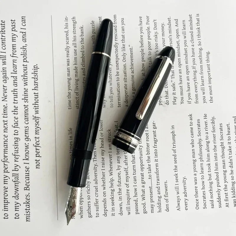 Шариковая ручка Montblanc MB 146/162 Luxury Series черная 0,7 мм