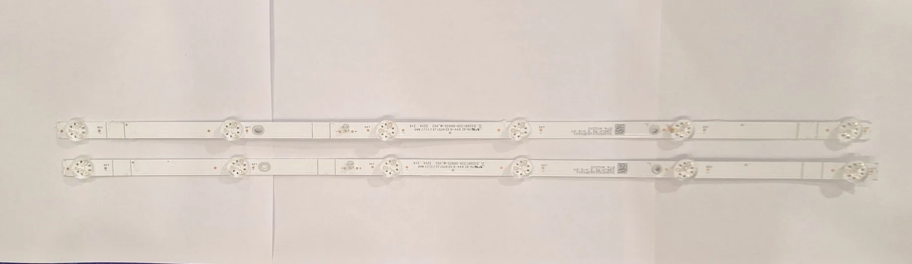 Подсветка светодиодная (YH-02 94V-0 E519757 JX MAO) (JL. D32061330-006SS-M_V02 32VA) телевизора SDX-32H2128