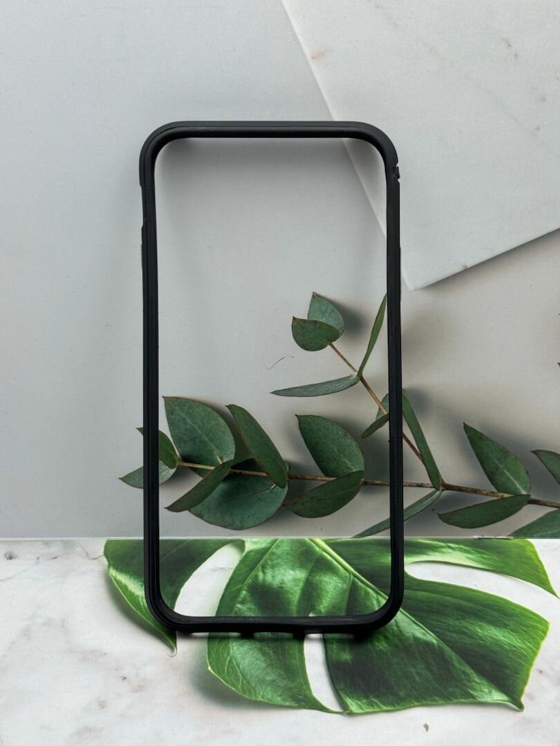 Пластиковый бампер на iPhone X/XS защитный