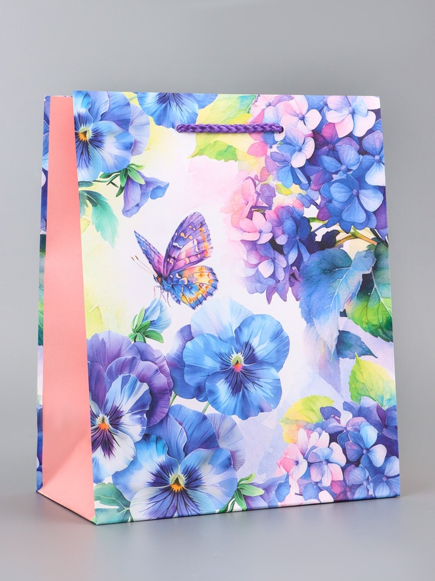Пакет подарочный ламинированный, "Мир фиалок" 18 х 22,3 х 10 см 10961826